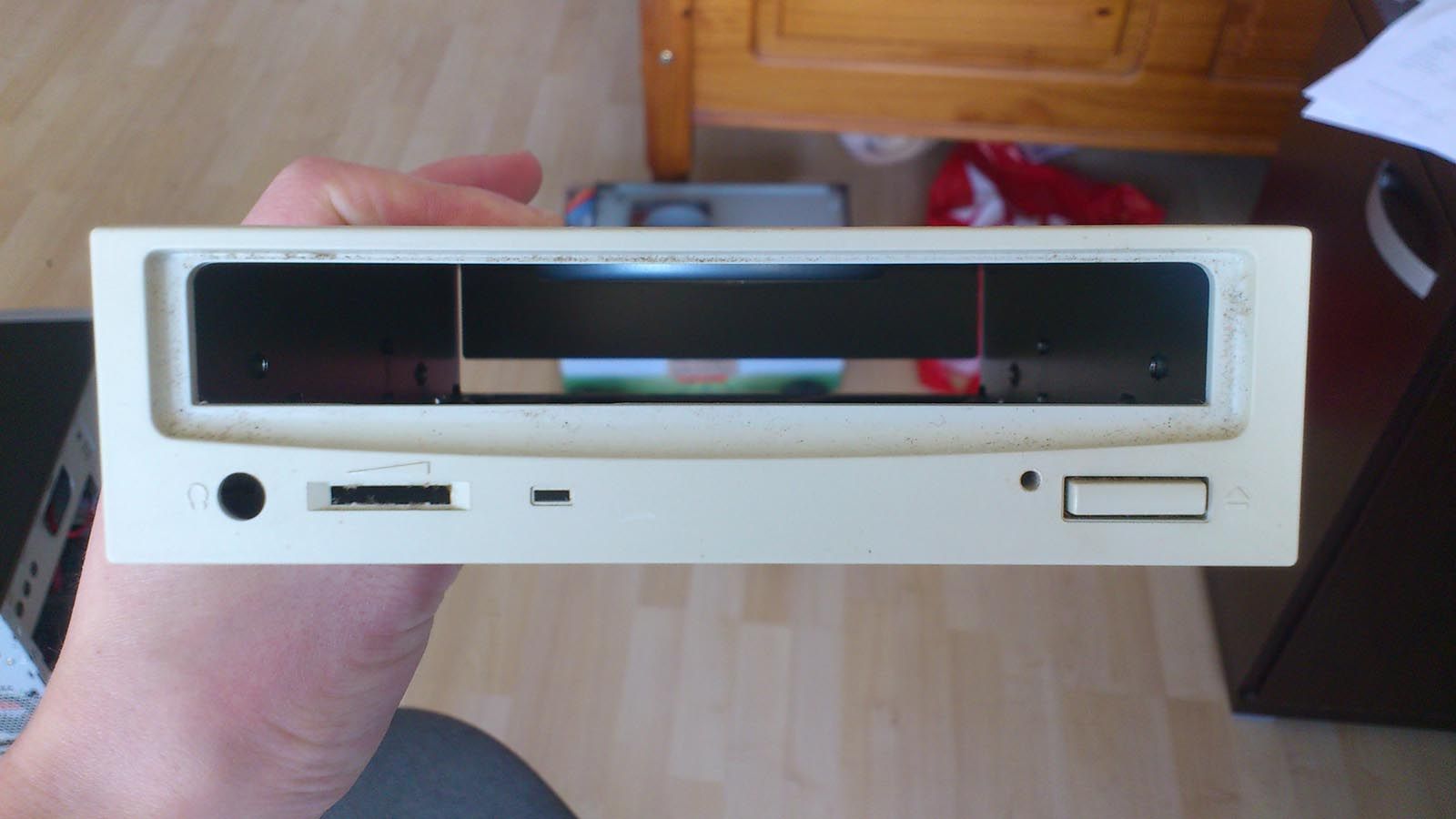Computer Case Thermometer : 3 Steps - Instructables