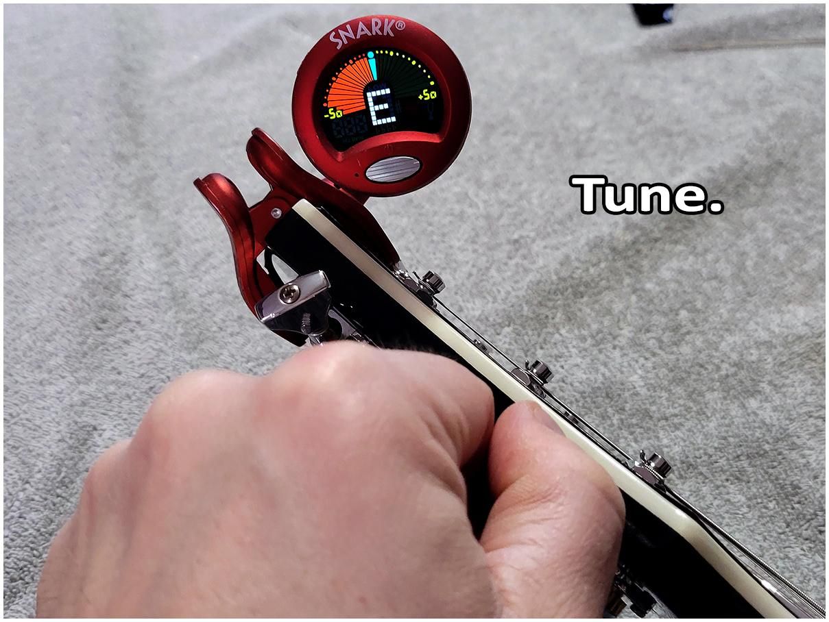 How to Restring a Guitar With Locking Tuners : 11 Steps (with Pictures ...