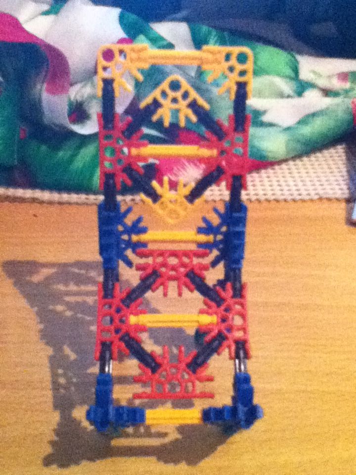 K'NEX I-pod Touch Beach Chair Stand - Instructables