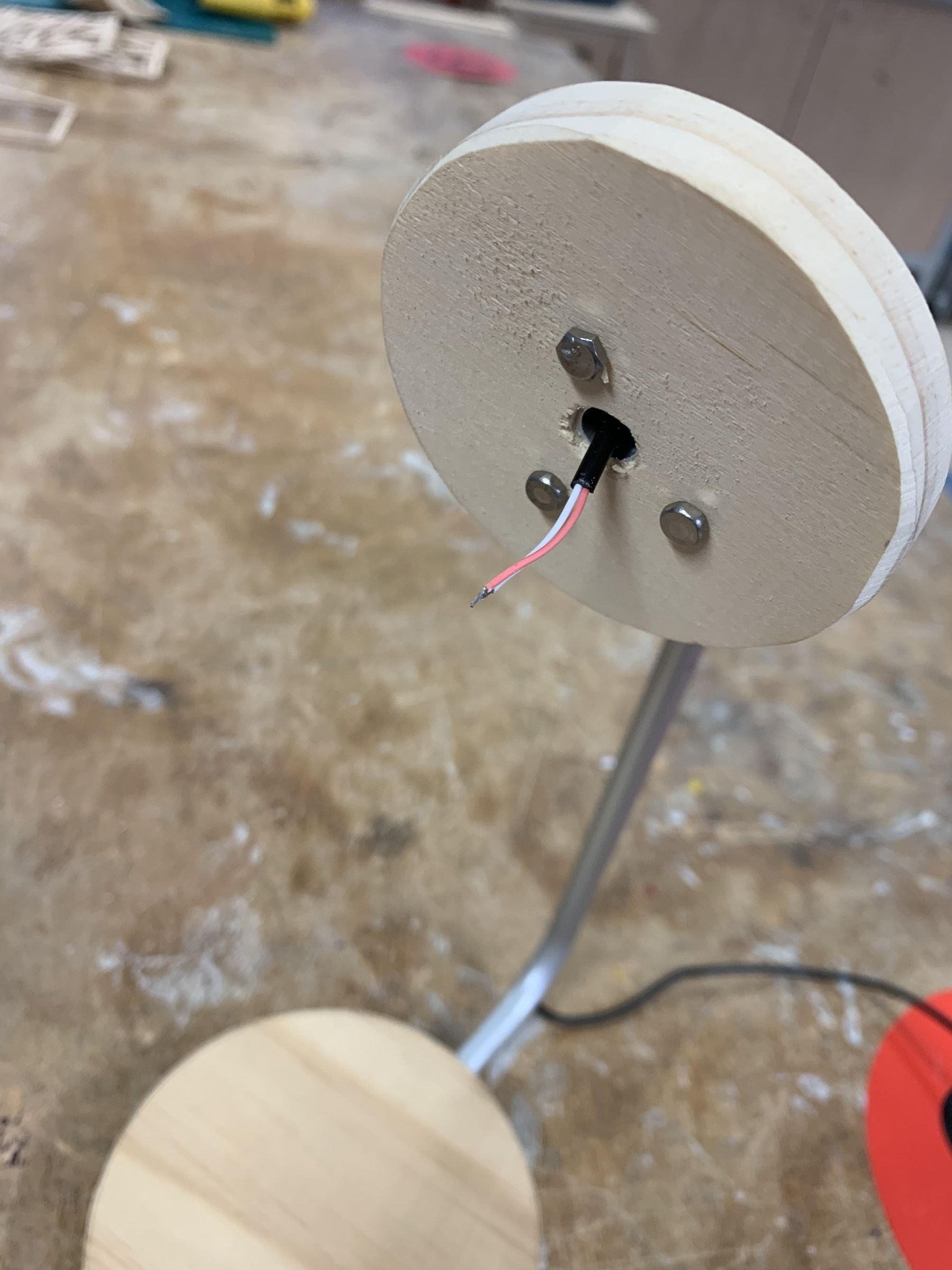 Upcycled Desk Lamp : 16 Steps (with Pictures) - Instructables