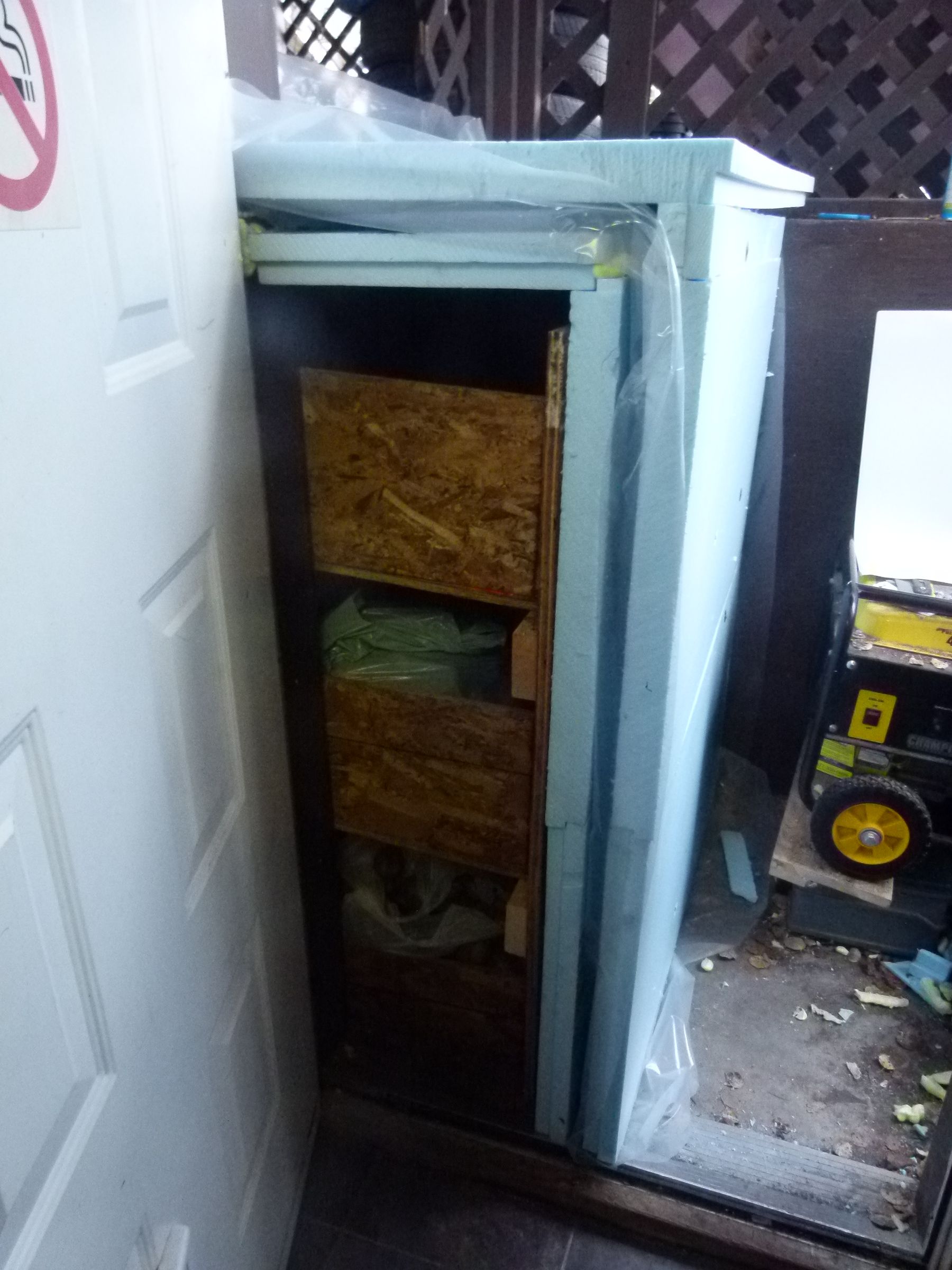 Mini Root Cellar in Stair Well. : 9 Steps (with Pictures) - Instructables