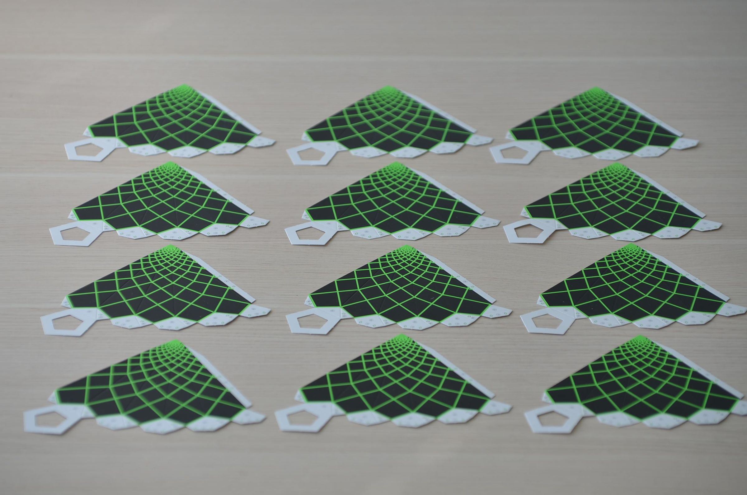 Black Star – Paper Polyhedron : 3 Steps (with Pictures) - Instructables