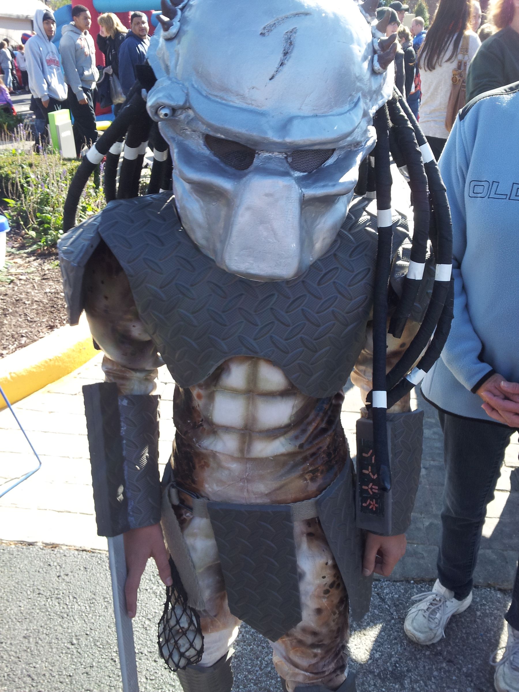 Predator Costumes - Bio Helmets, Latex Skin, Armor and Blades ...