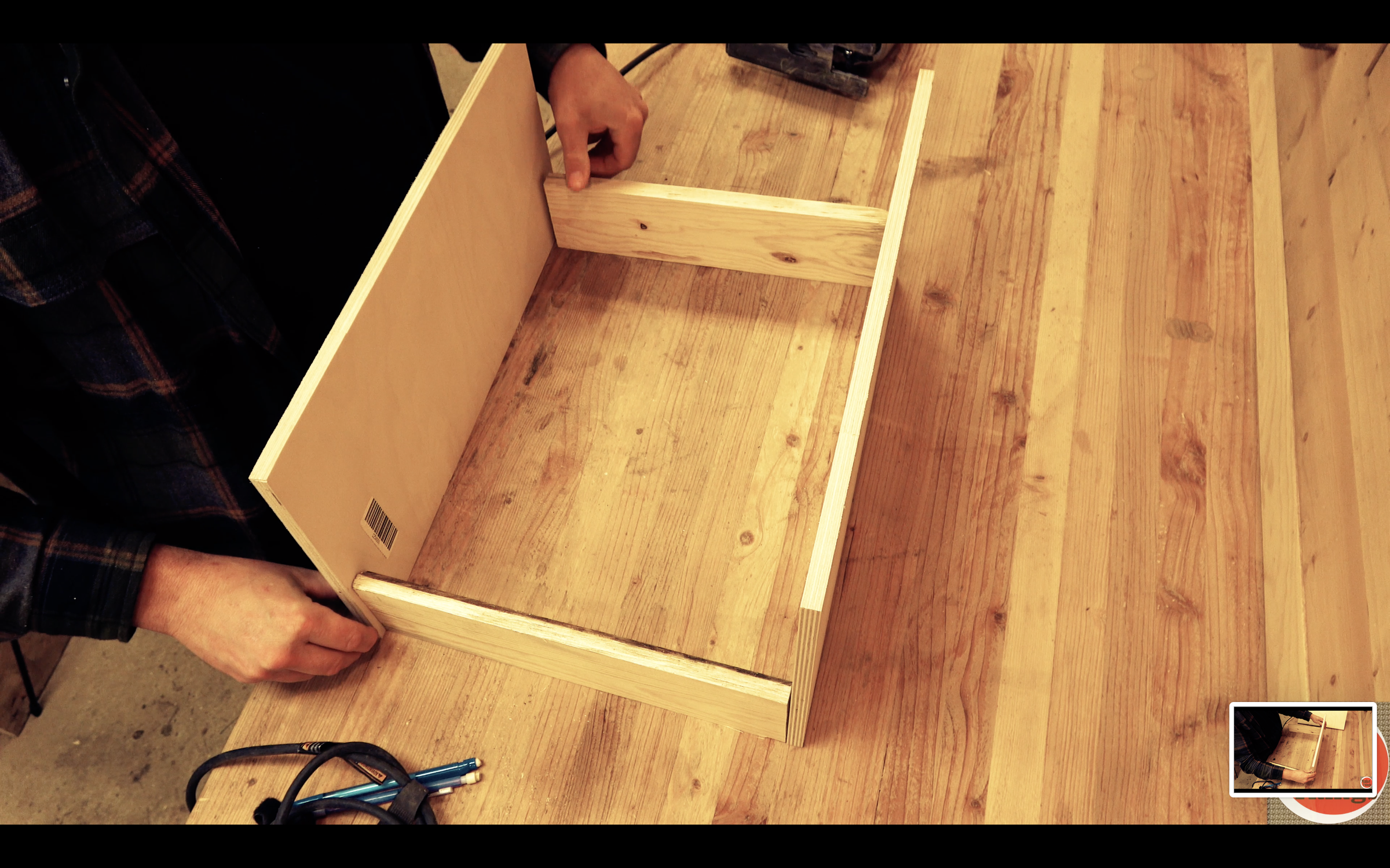 Desktop Router Table Using Only 3 HAND Power Tools : 12 Steps (with ...