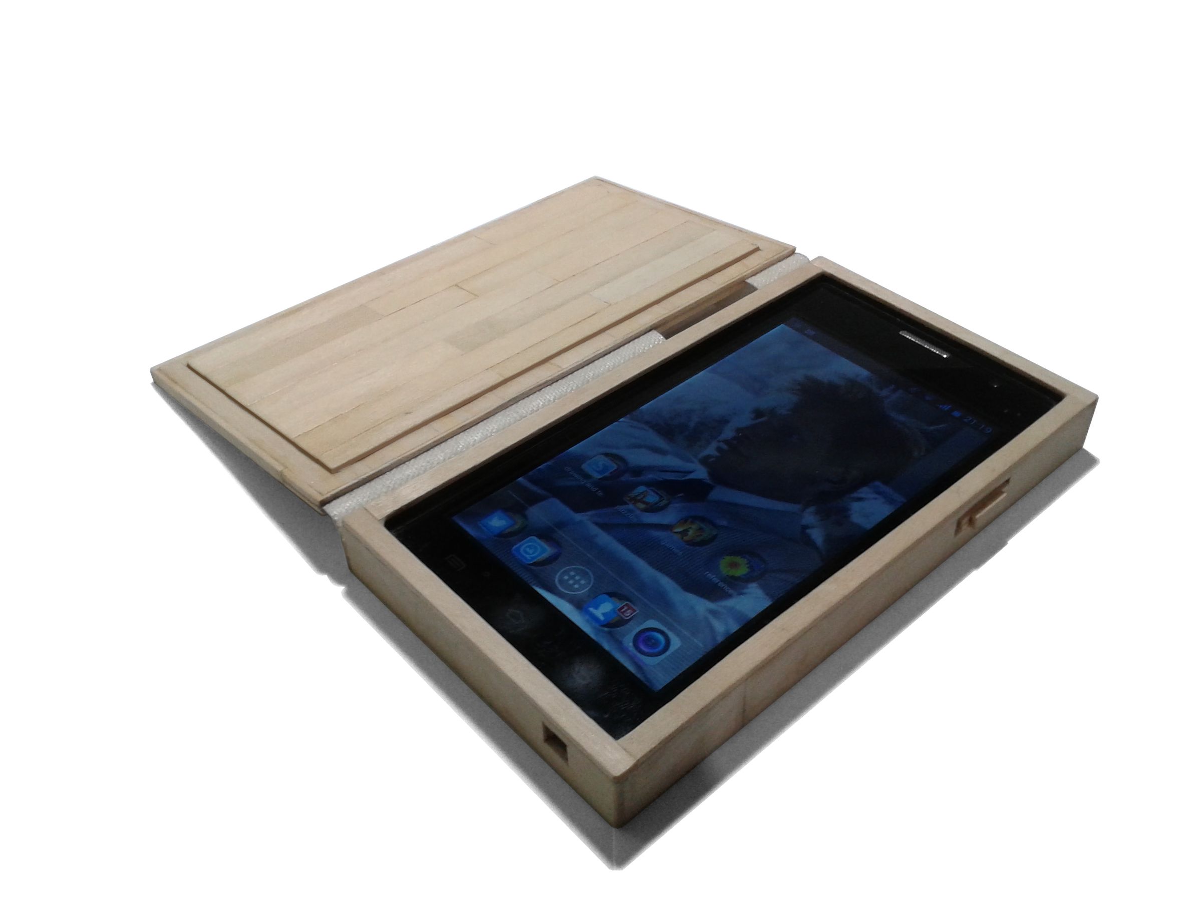 Phone Case Made Out of Popsicle Sticks : 12 Steps (with Pictures ...