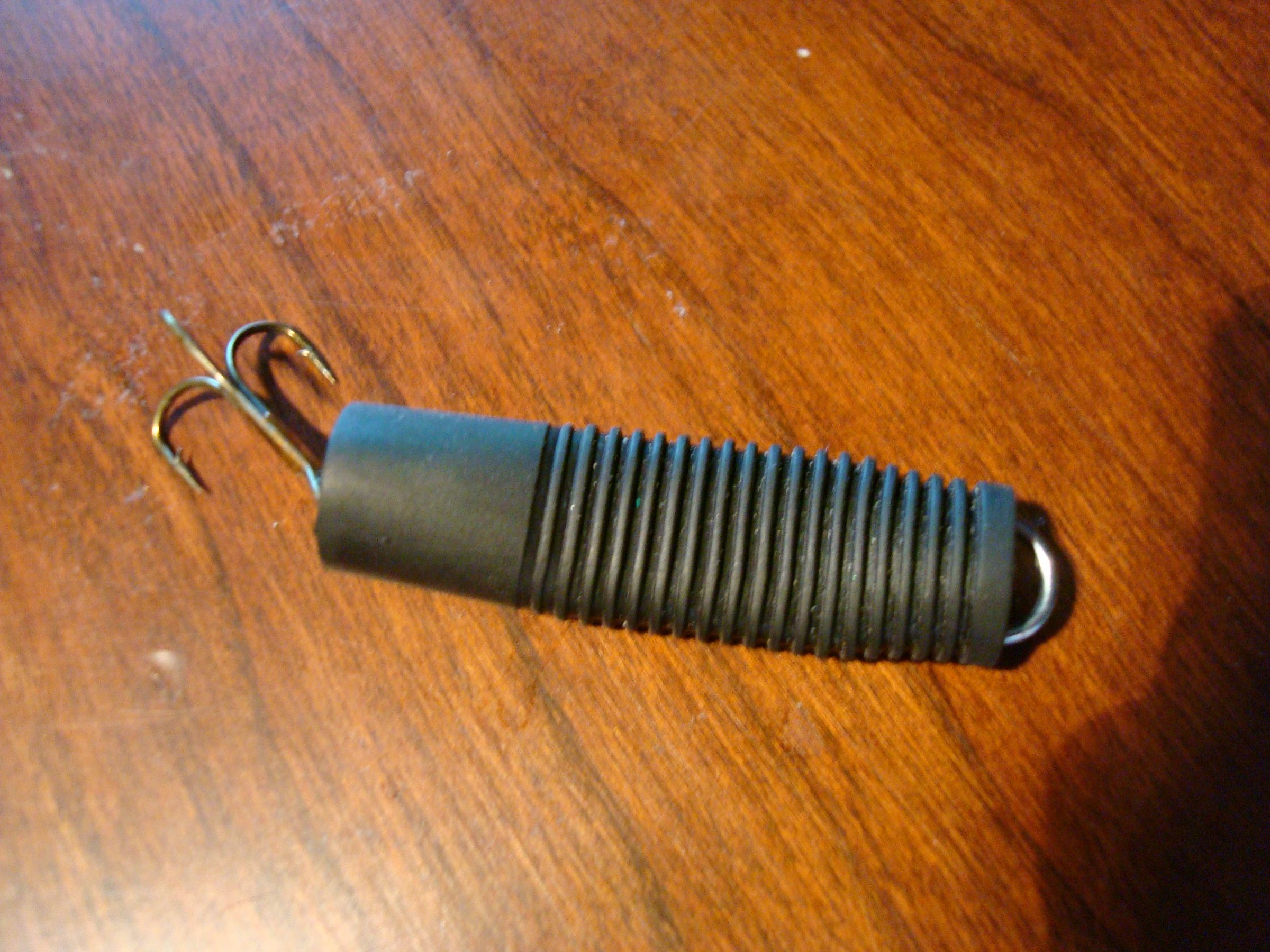 How to Make a Simple Fishing Lure With Office Materials in Under 5 ...