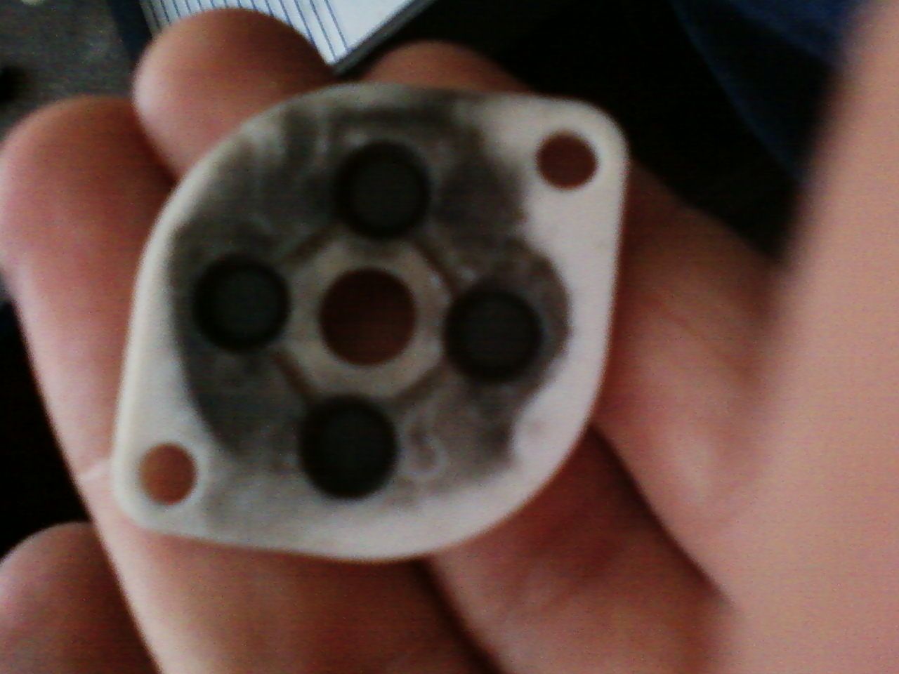HOW TO REPAIR a BROKEN NES CONTROLLER : 4 Steps - Instructables