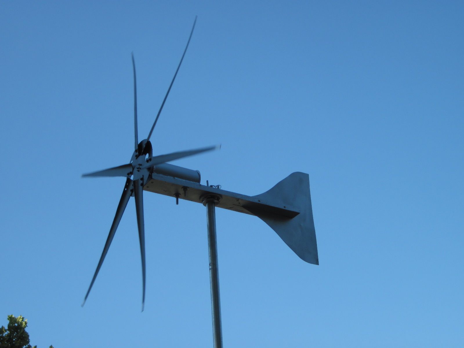 Small Wind Powered Generator : 9 Steps (with Pictures) - Instructables