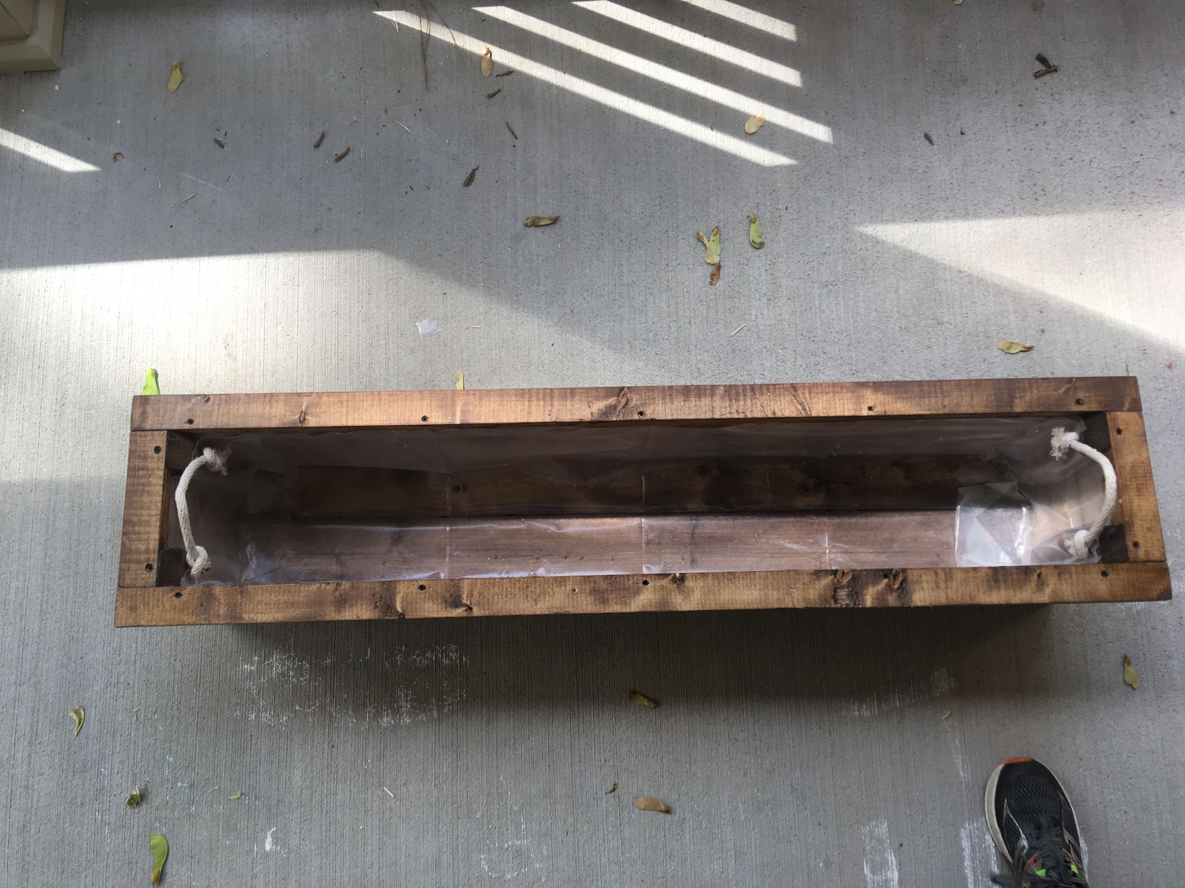 Simple Rail-Clamped Planter Box : 19 Steps (with Pictures) - Instructables