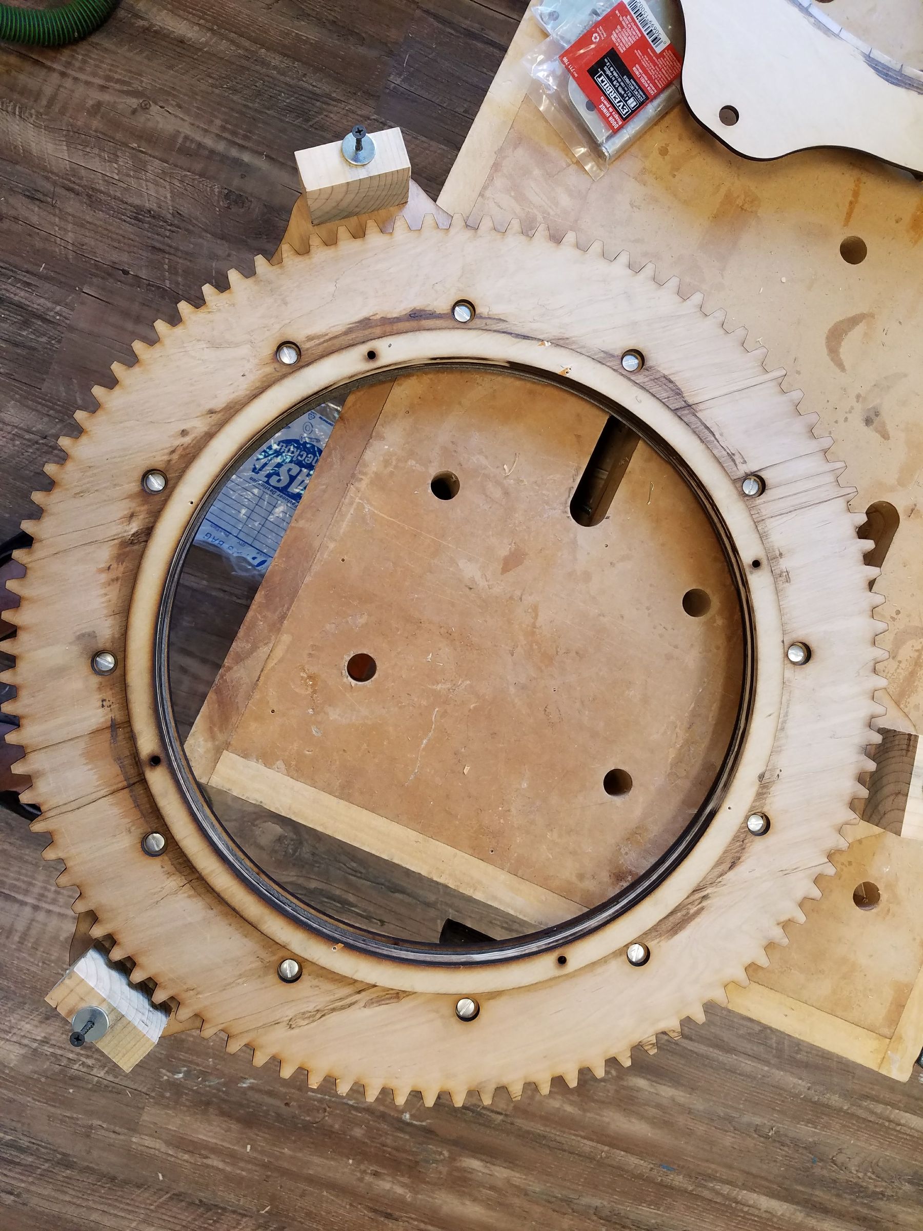 Mechanical Iris Door : 12 Steps (with Pictures) - Instructables