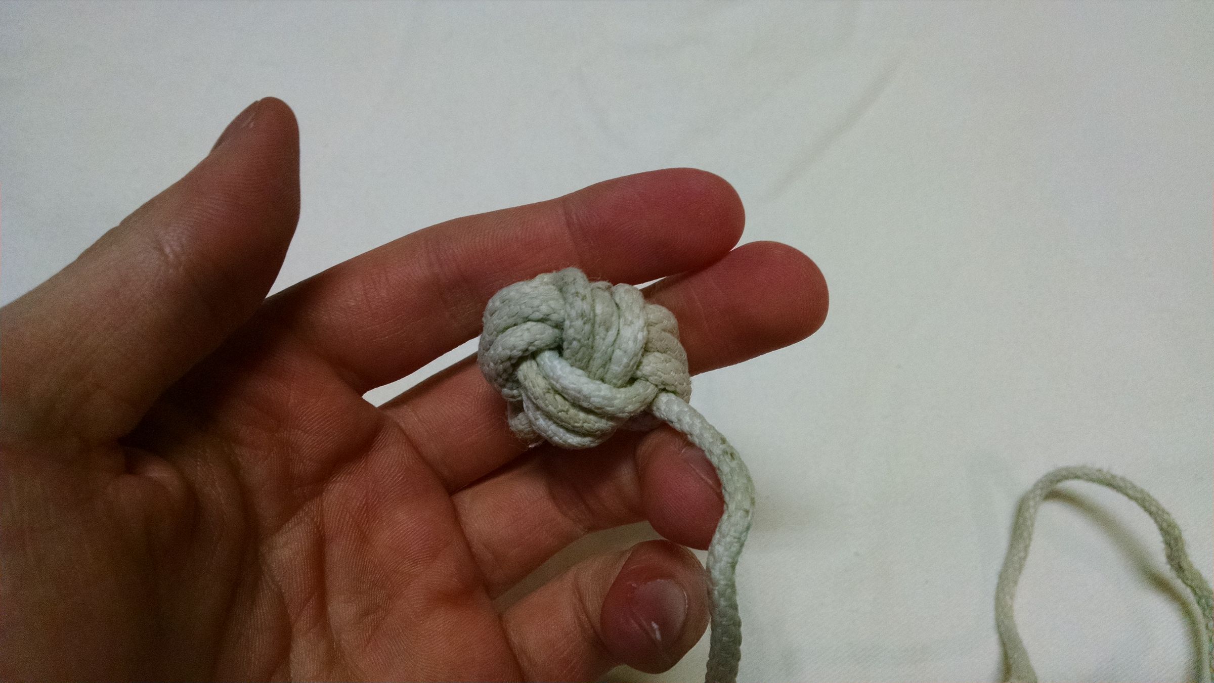 Tying a Monkey's Fist : 8 Steps - Instructables