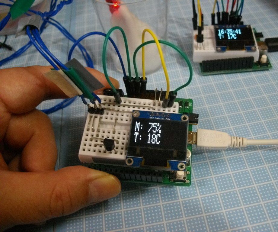 Analog Sensor(Moisture / Temperature) +NTP Clock , With ATmega328P ...