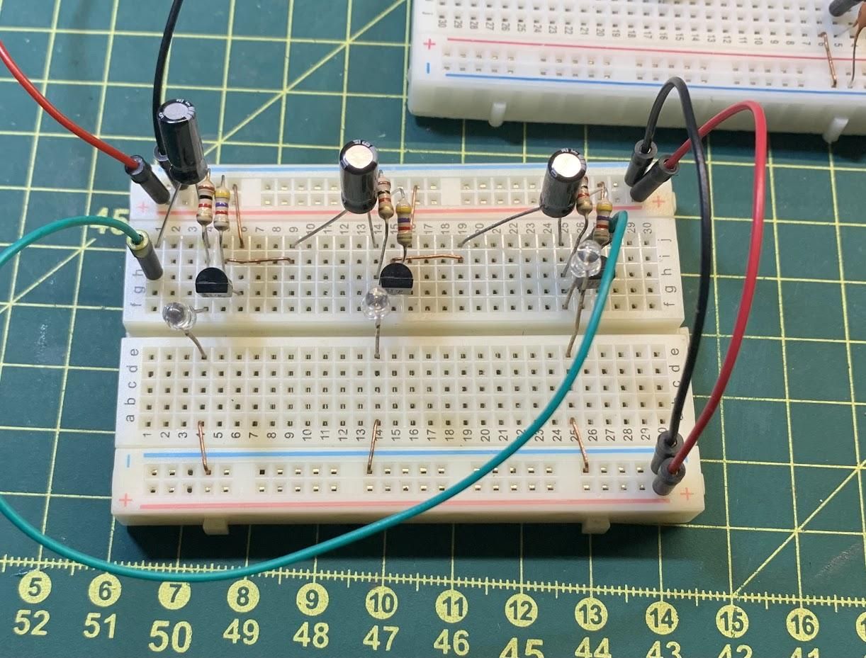 LED Chaser Circuit Without IC : 8 Steps (with Pictures) - Instructables