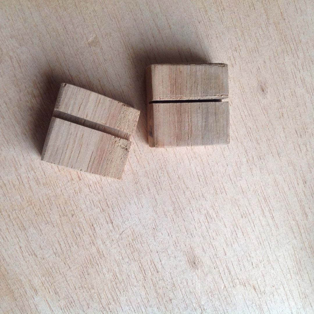 Minimalistic Mini Display Stand : 4 Steps (with Pictures) - Instructables