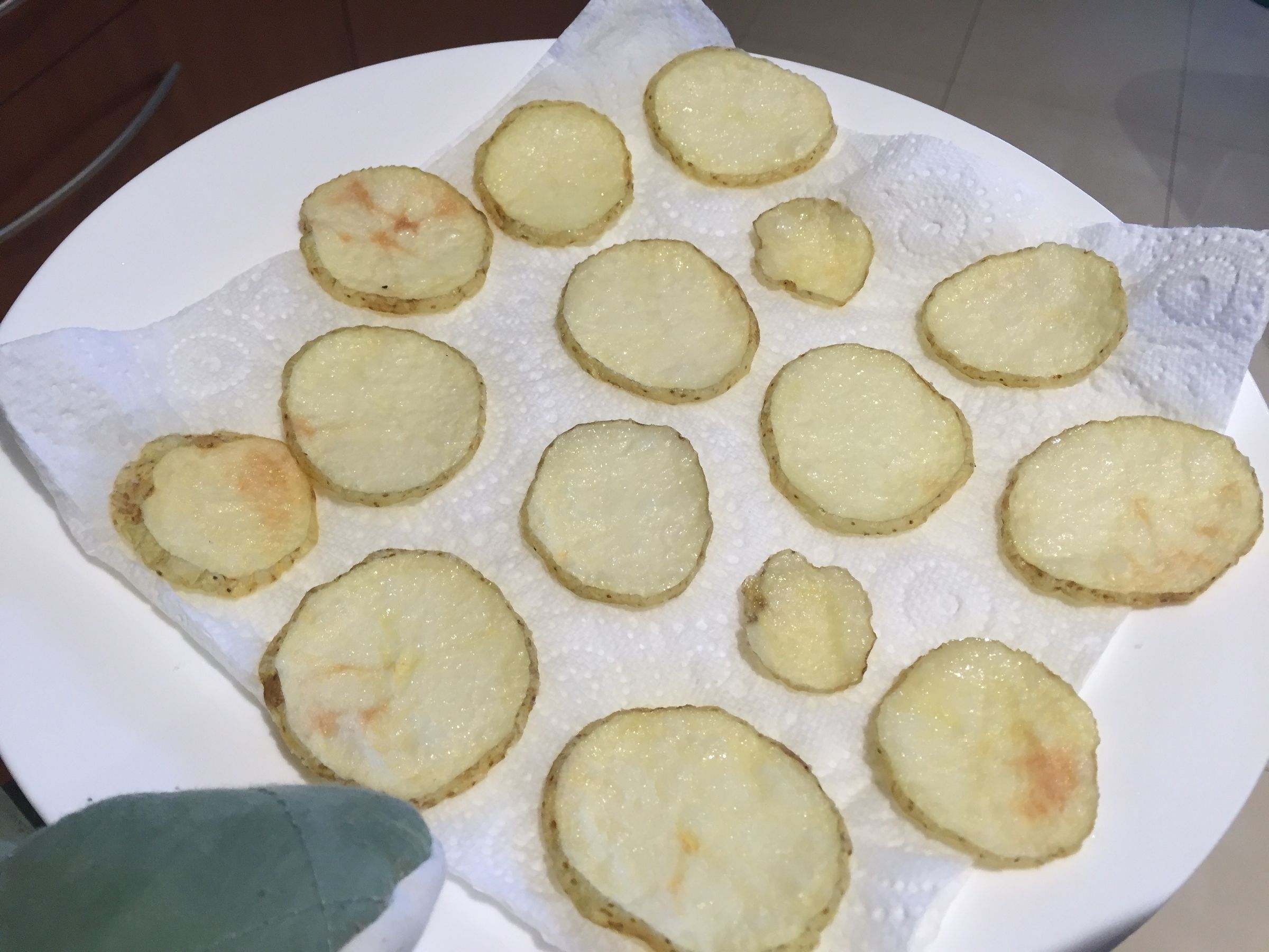 Microwave Potato Chips (Crisps) : 8 Steps (with Pictures) - Instructables