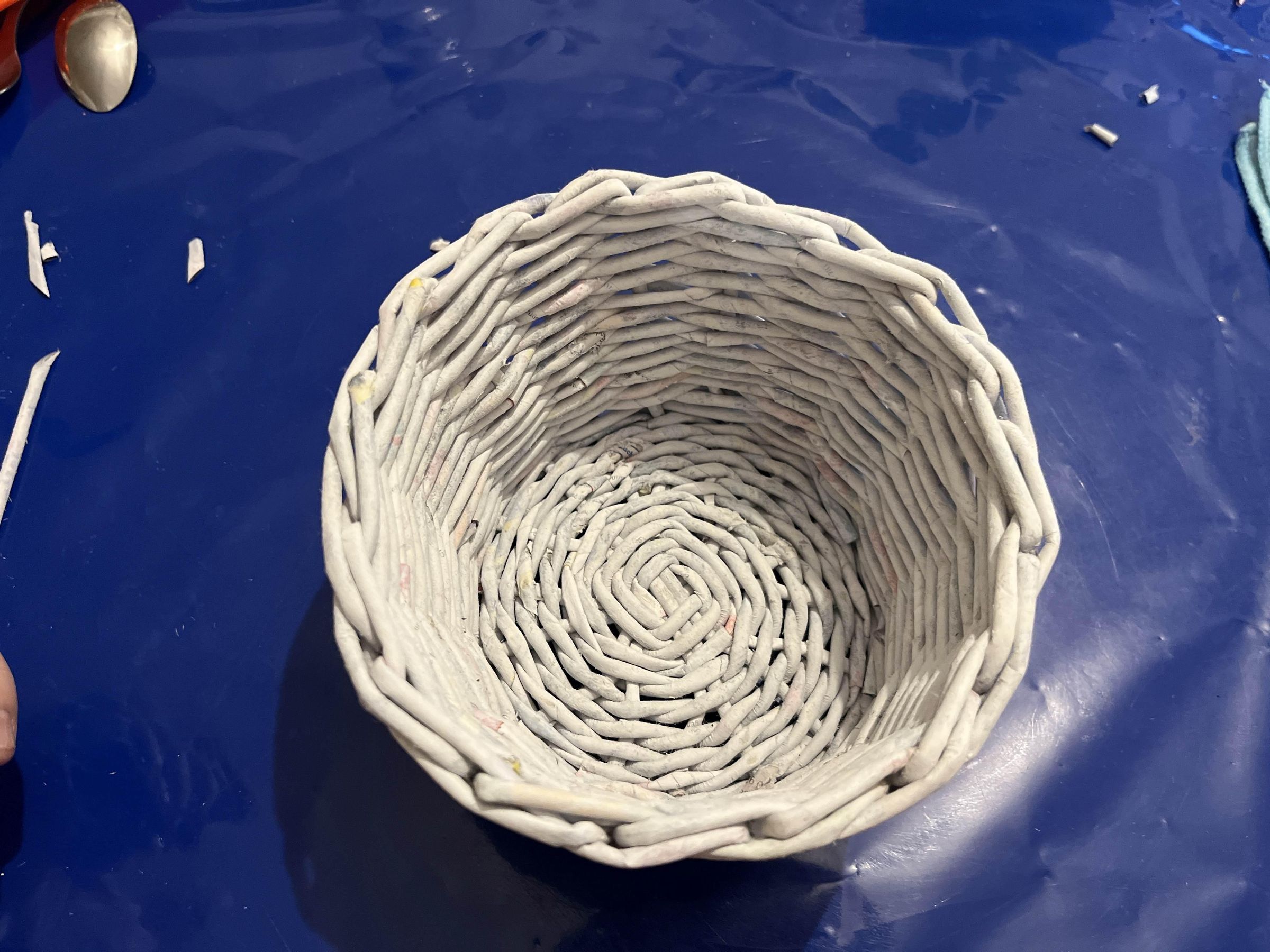 Woven Basket Made From Newspaper : 13 Steps (with Pictures) - Instructables