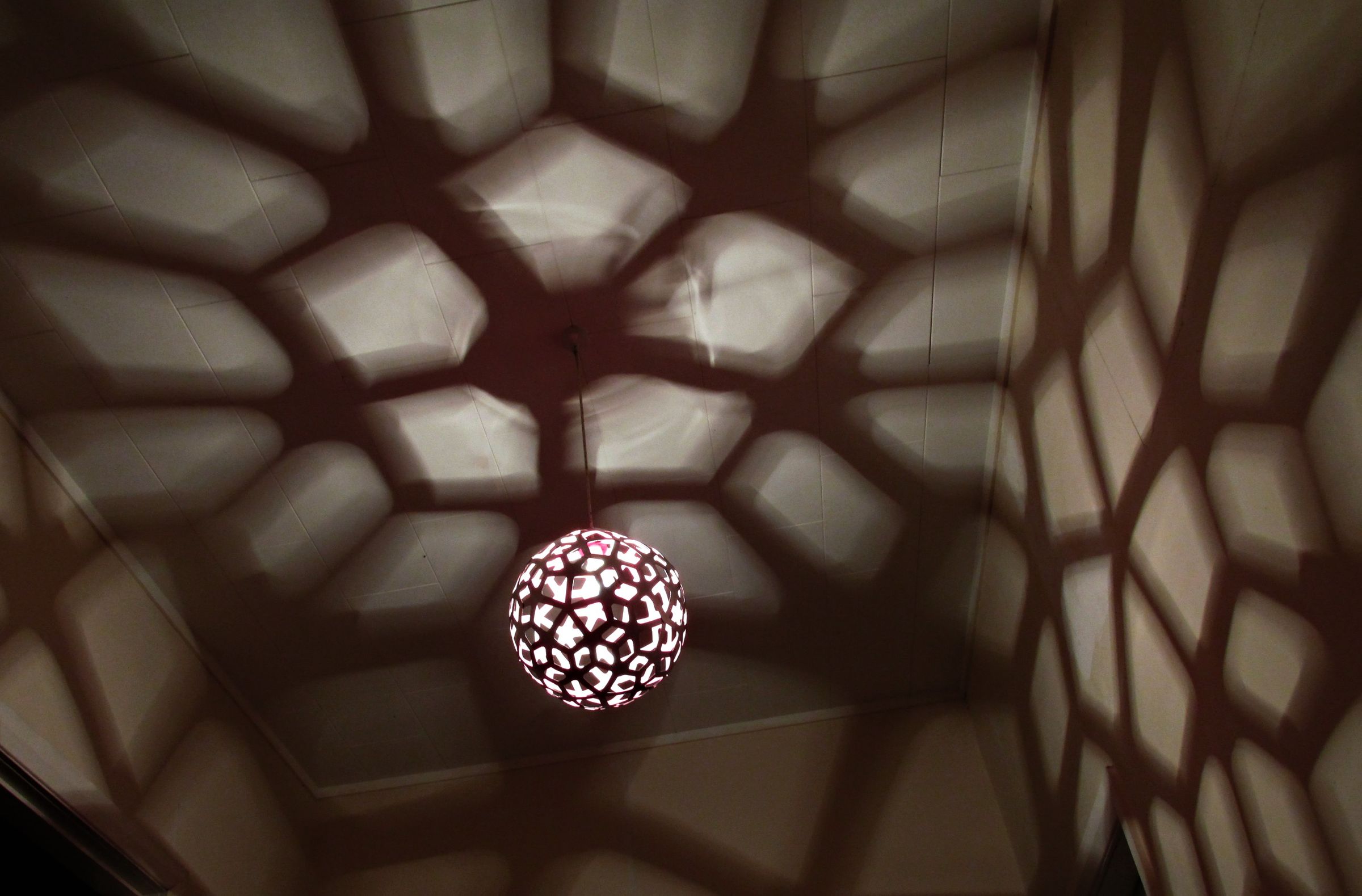 Laminated Paper Pendant Lampshade : 6 Steps (with Pictures) - Instructables