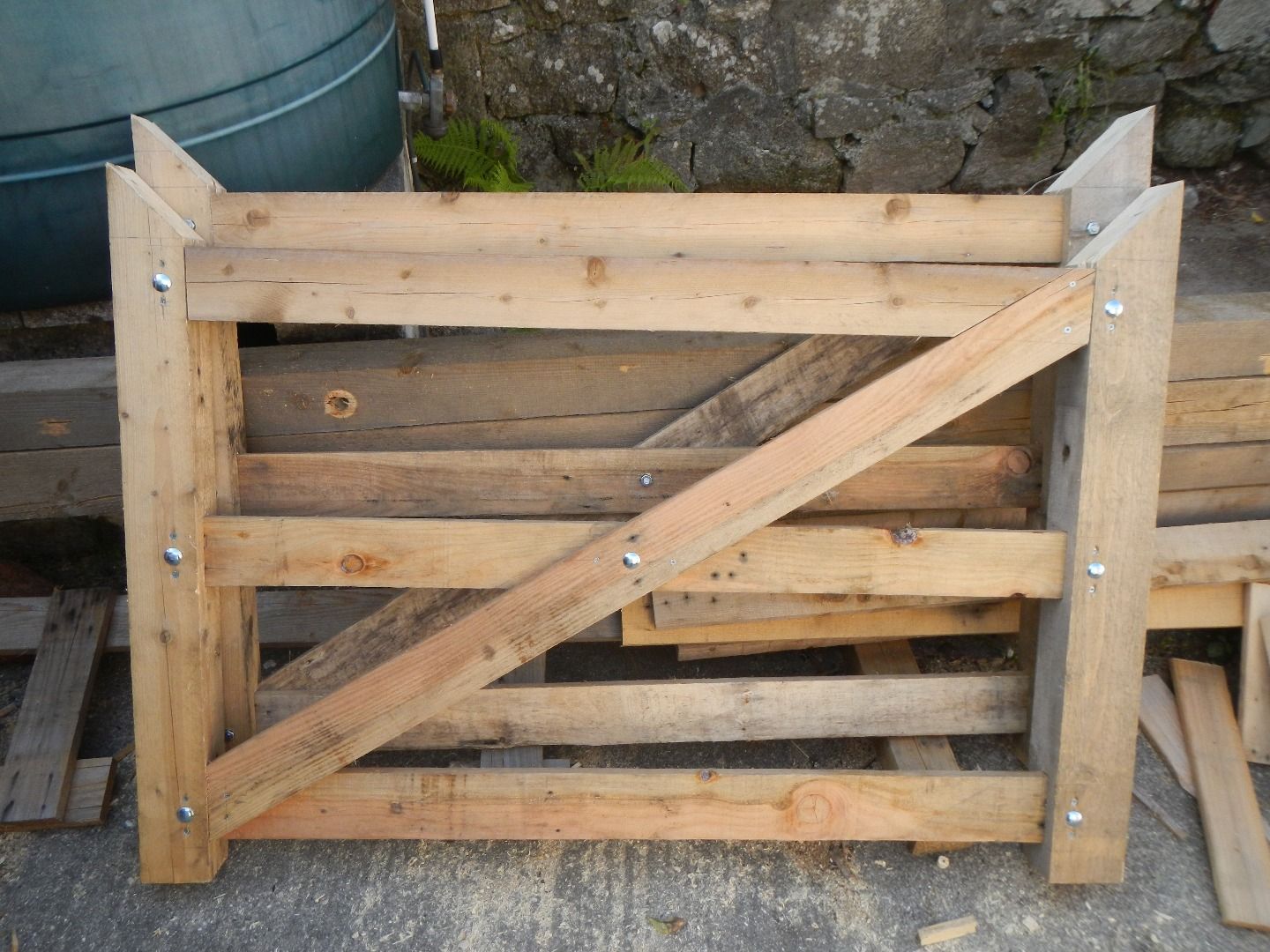 Pallet Wood Gate : 5 Steps (with Pictures) - Instructables