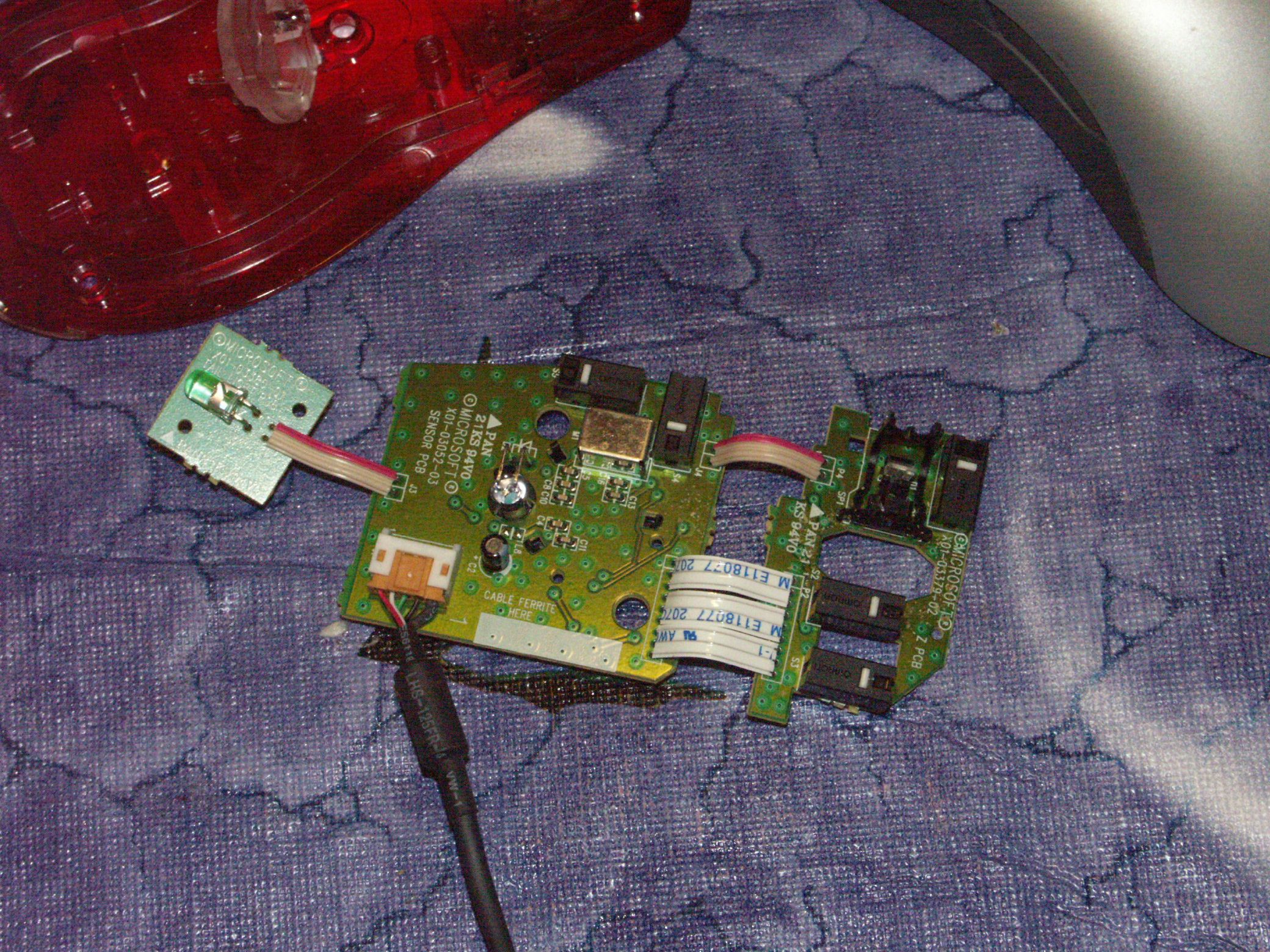 Take Apart an Optical Mouse : 7 Steps - Instructables