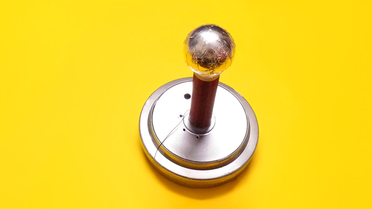 How to Make a Mini Tesla Tower : 7 Steps (with Pictures) - Instructables