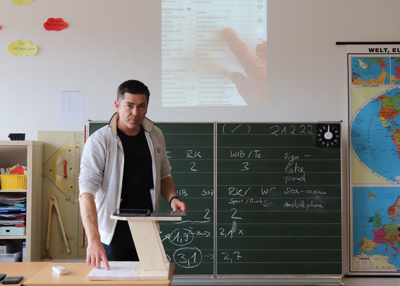 Stand for Teacher's Tablet : 5 Steps (with Pictures) - Instructables