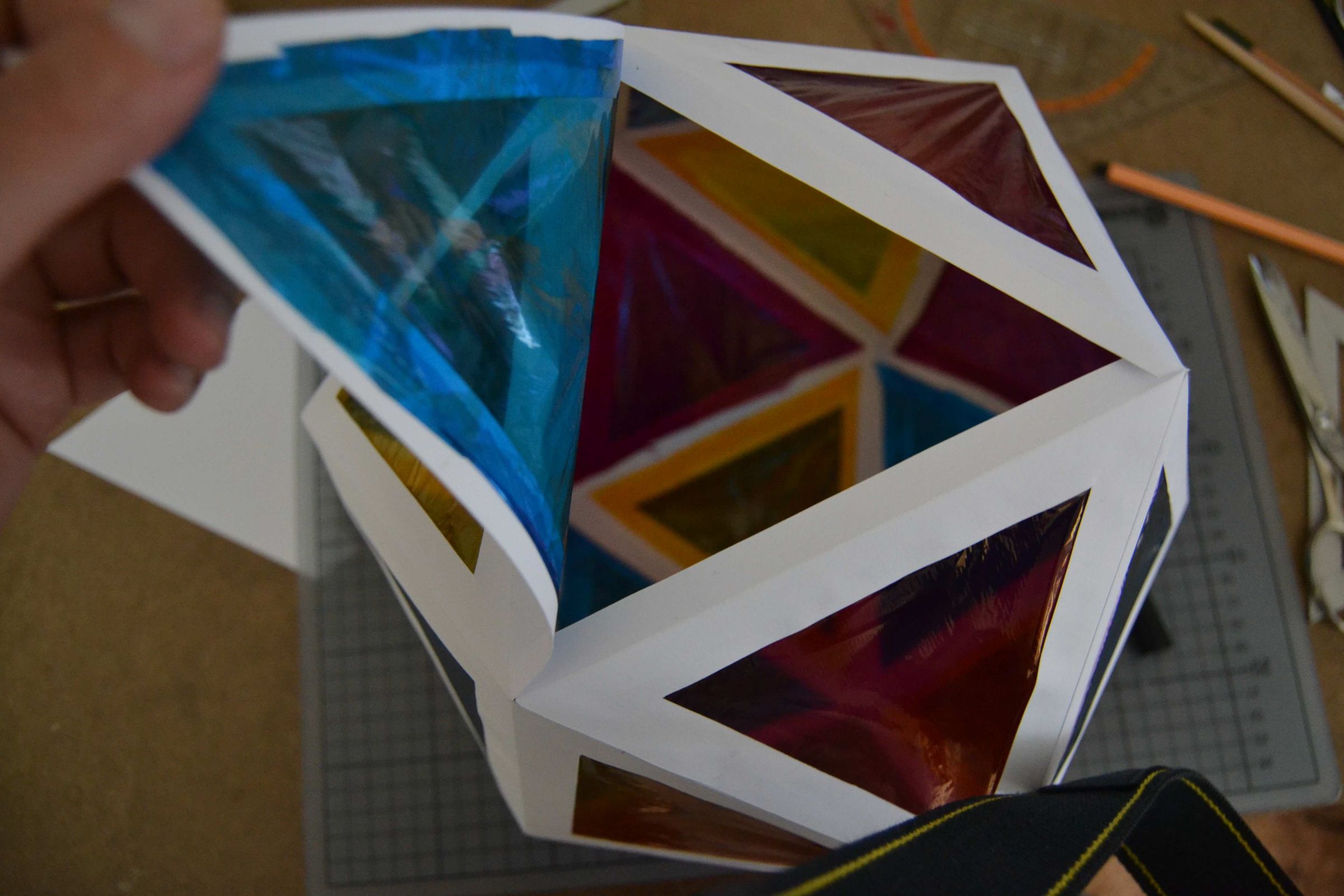 CMY Paper Platonic Solids : 7 Steps (with Pictures) - Instructables
