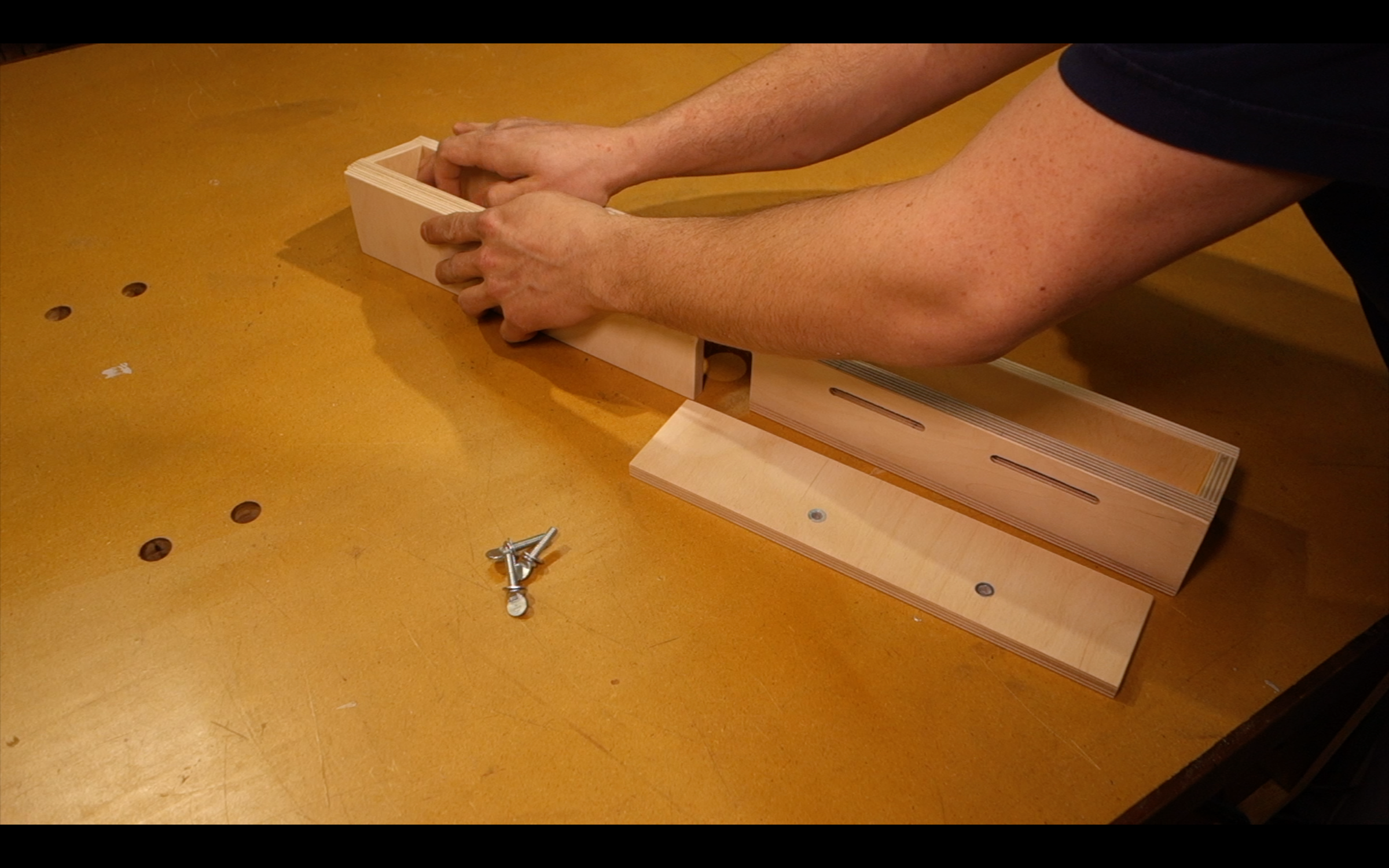 Make It - Adjustable Router Fence : 7 Steps (with Pictures) - Instructables