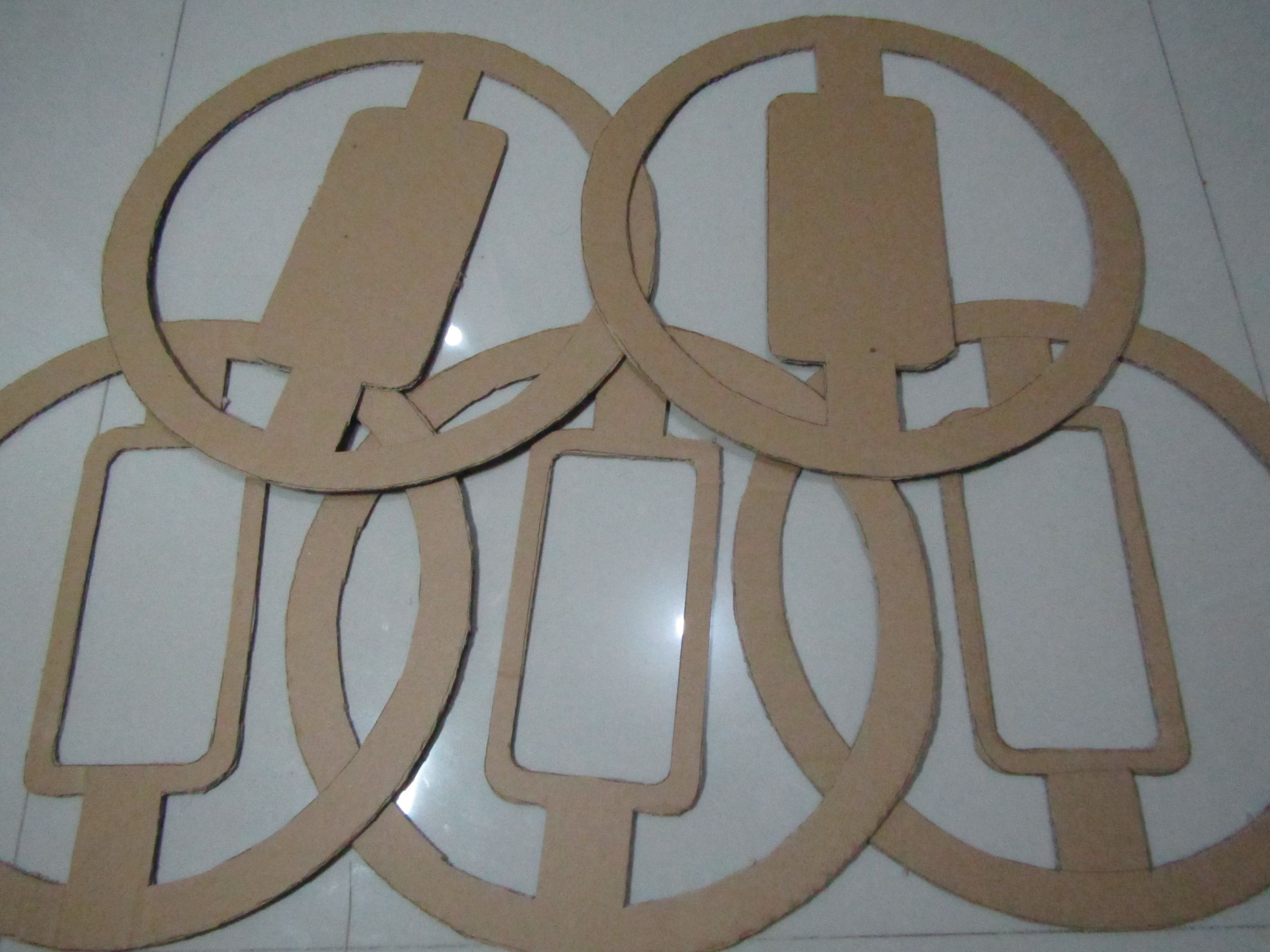 DIY Cardboard Gaming Steering Wheel : 5 Steps - Instructables