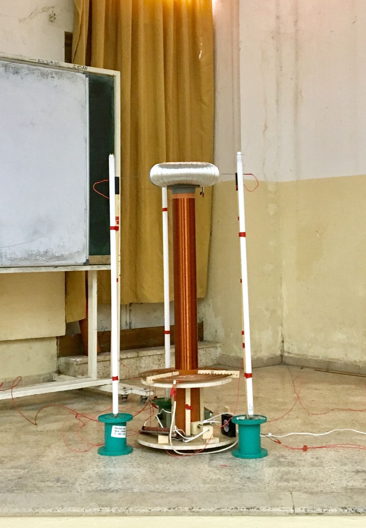 Spark Gap Tesla Coil : 14 Steps - Instructables