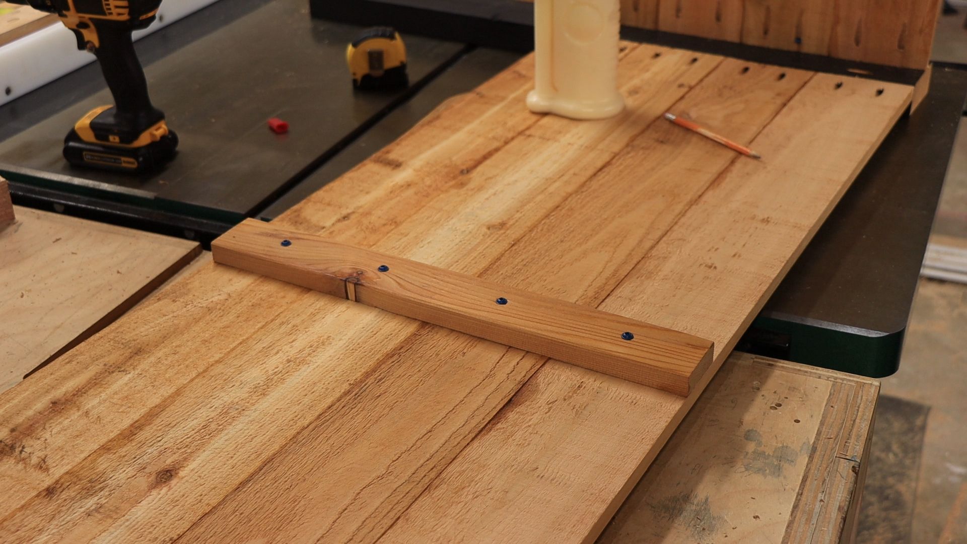 How to Make a DIY Raised Planter Box : 14 Steps (with Pictures ...