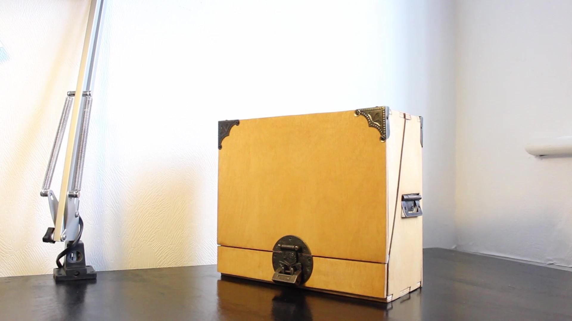 Camera Display Box With Integrated Charger and Reader : 9 Steps (with ...