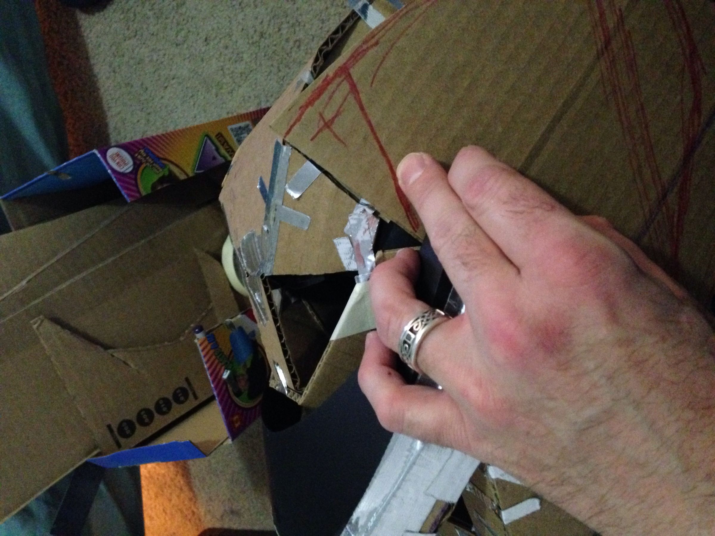 10 Easy Steps to a Cardboard Helmet : 10 Steps - Instructables