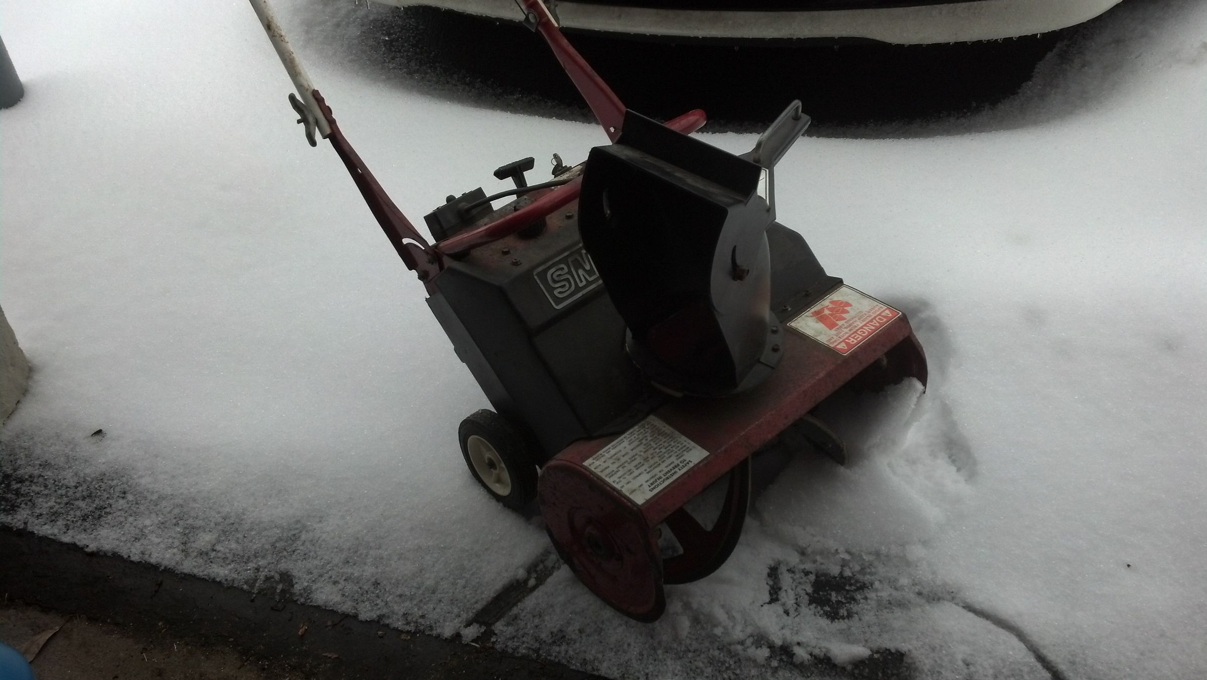 Repairing a Garbage-Picked Snow Blower for $7 : 7 Steps - Instructables