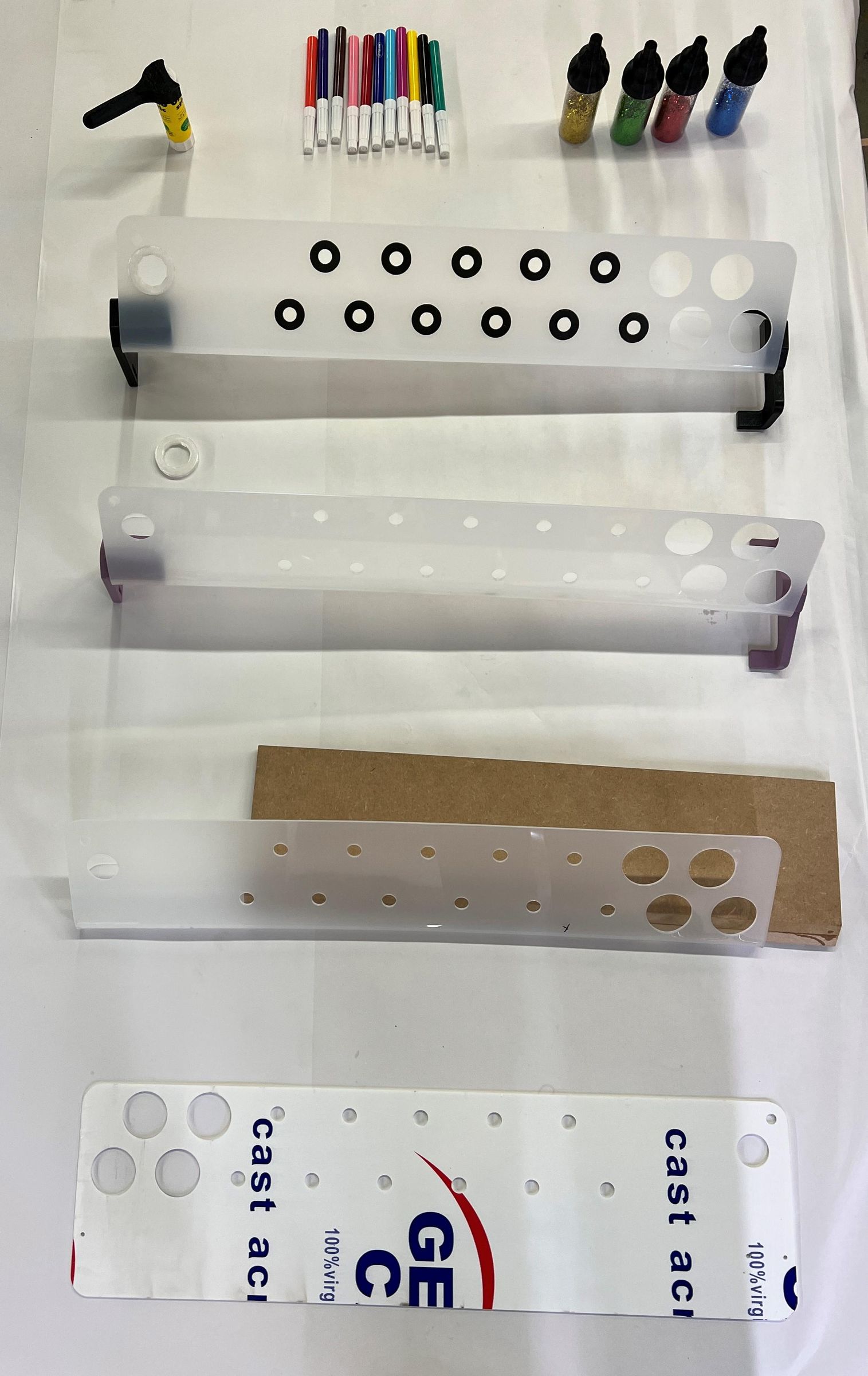 Organizational GMG (glue, Markers, Glitter) : 10 Steps (with Pictures ...