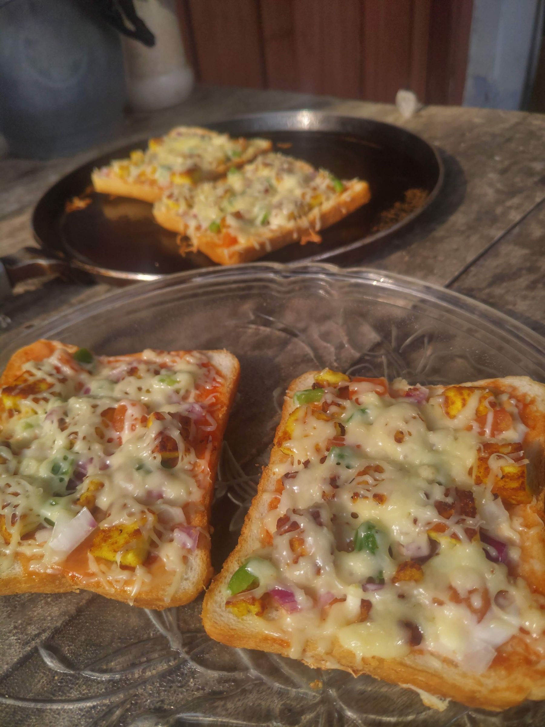 5 Minute Indie-style Pizza : 3 Steps - Instructables