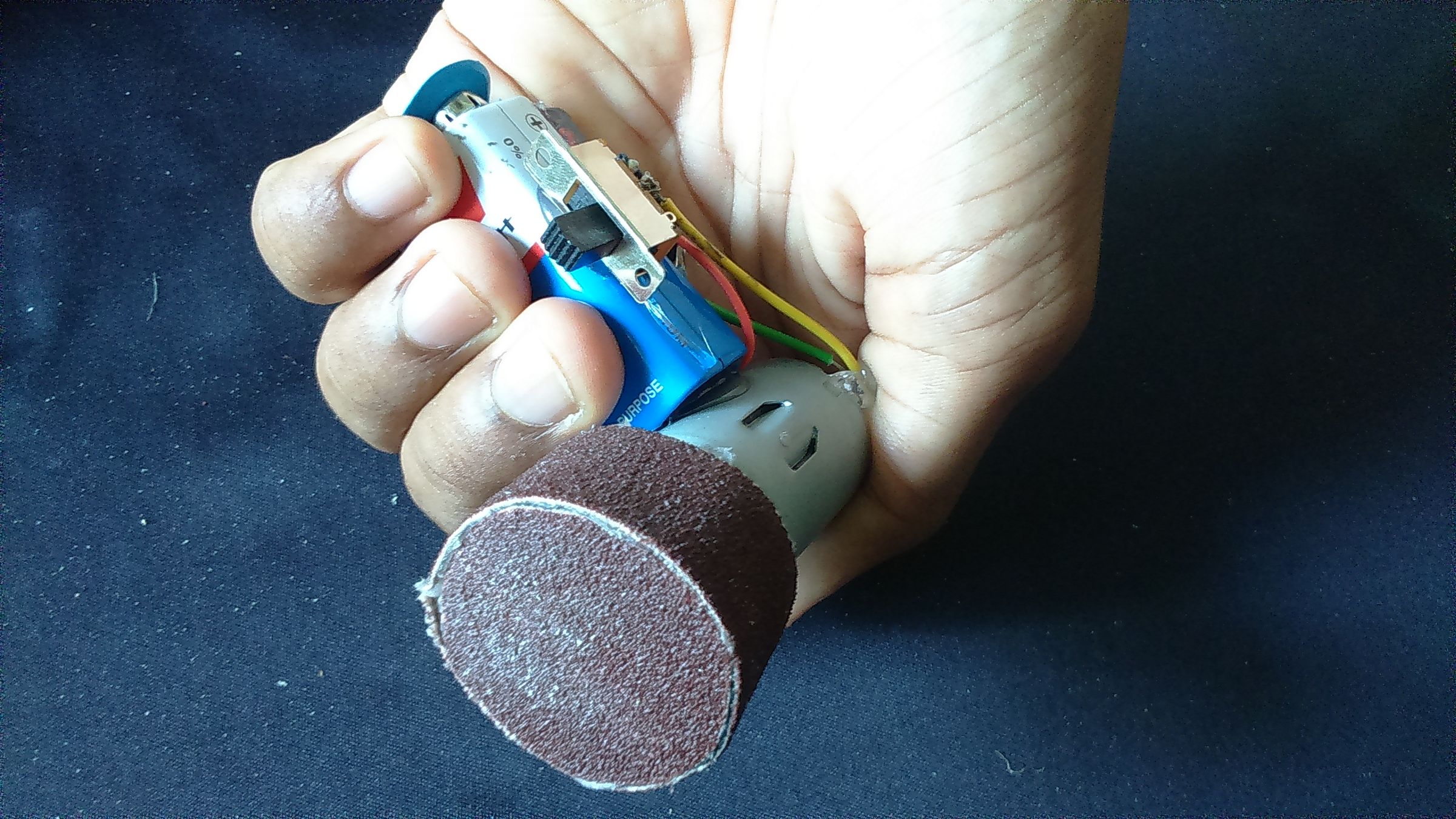 How to Make a Mini Sander : 4 Steps (with Pictures) - Instructables