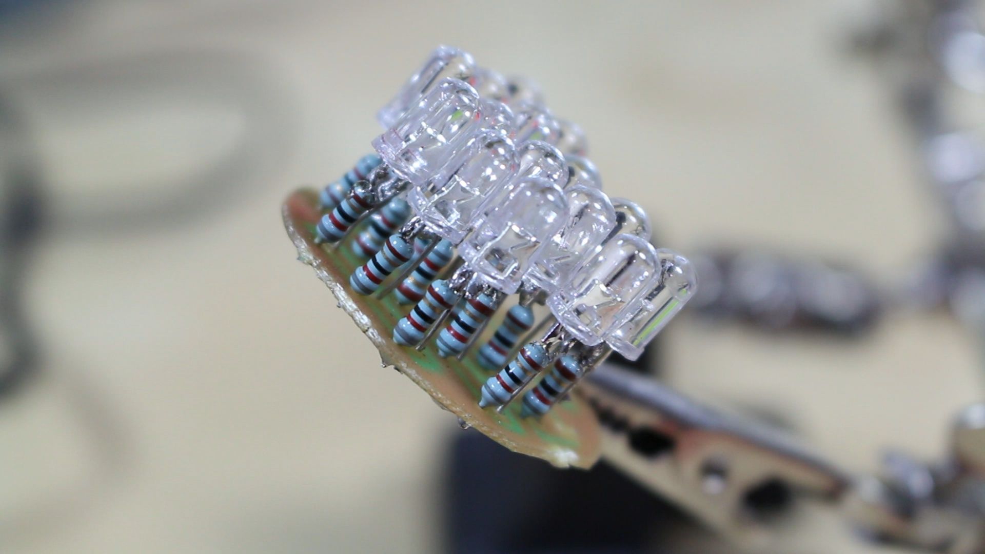 DIY GLOWING BUBBLE LIGHT - How to Make Your Own Futuristic Desk Light ...