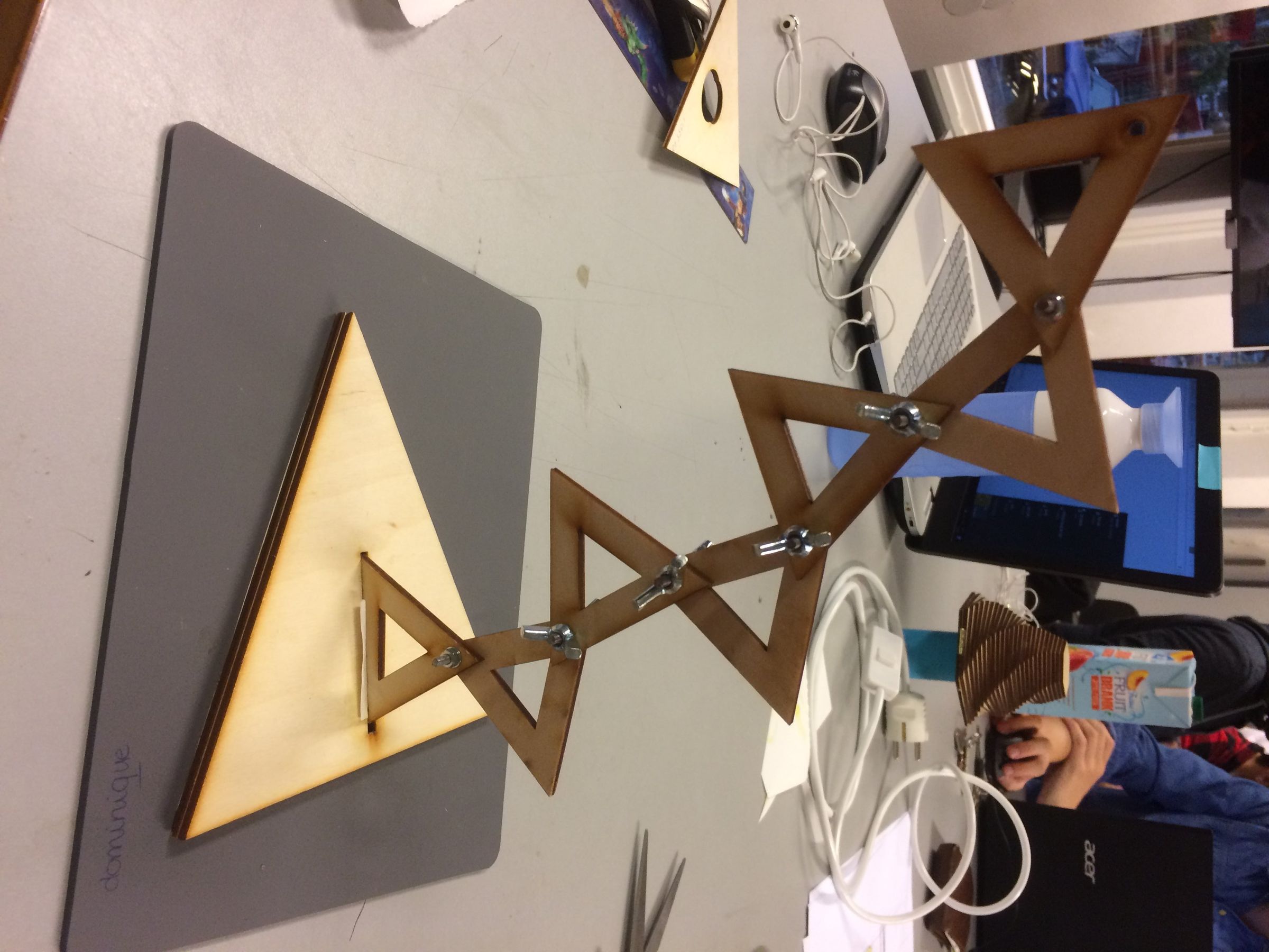 Triangle Desk Lamp : 9 Steps (with Pictures) - Instructables