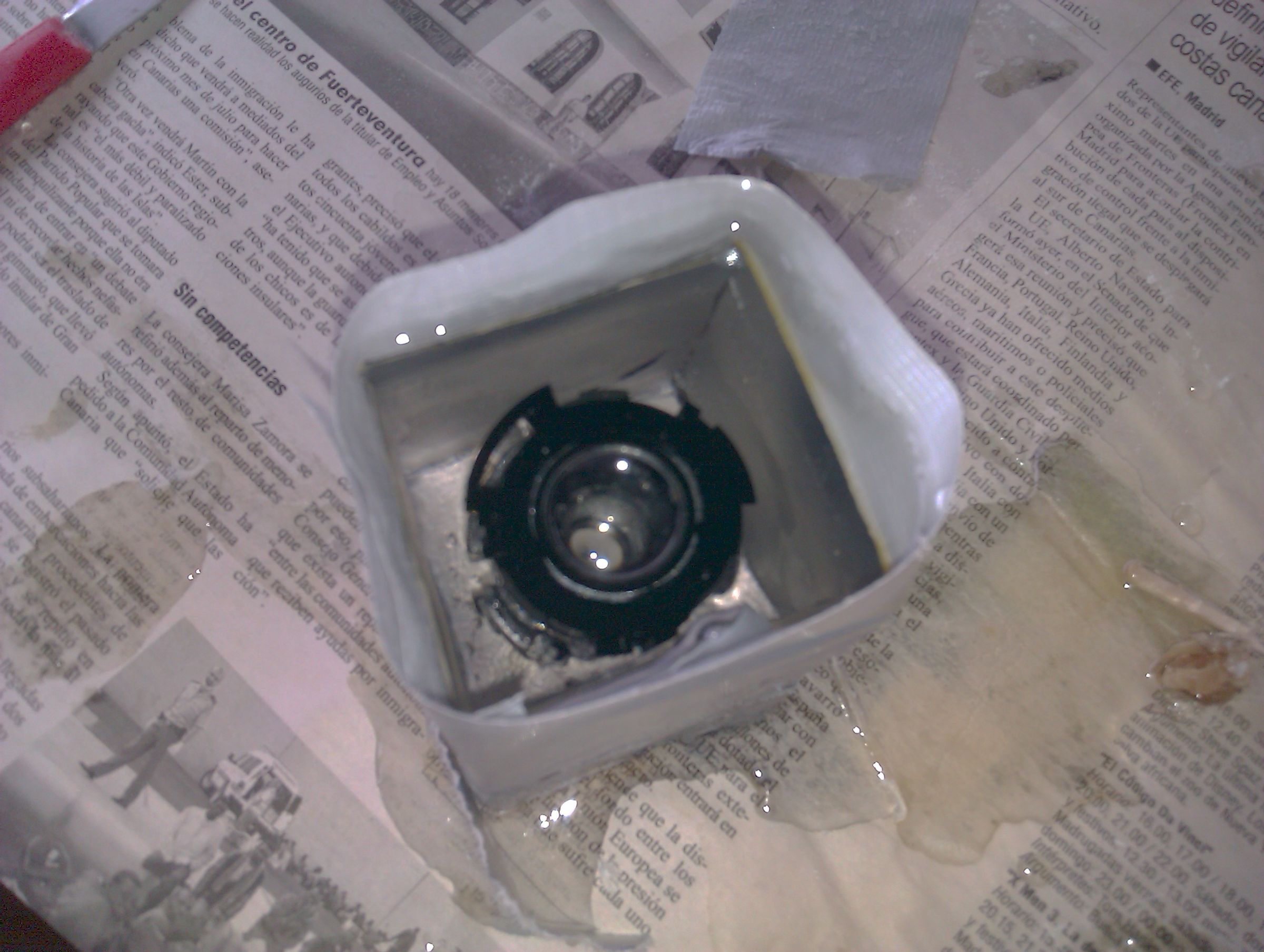 Lens Aperture Exploded in Resin : 11 Steps (with Pictures) - Instructables