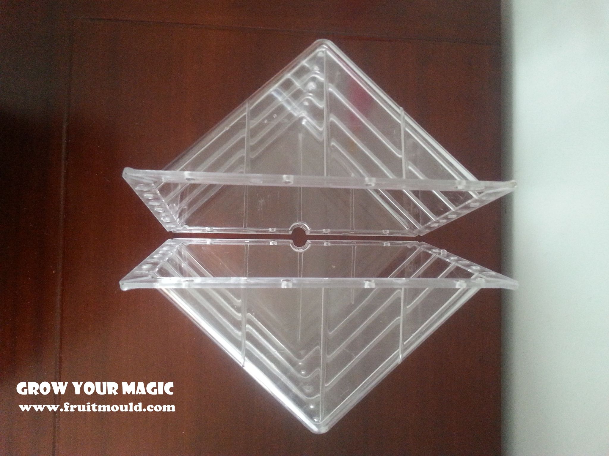 How to Make Square Shape Watermelon : 3 Steps - Instructables