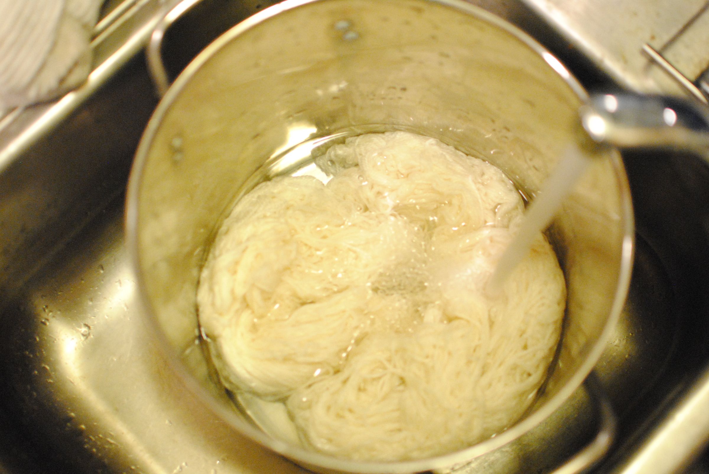 Naturally Dye Yarn With Avocado and Knit a Simple Scarf : 10 Steps ...