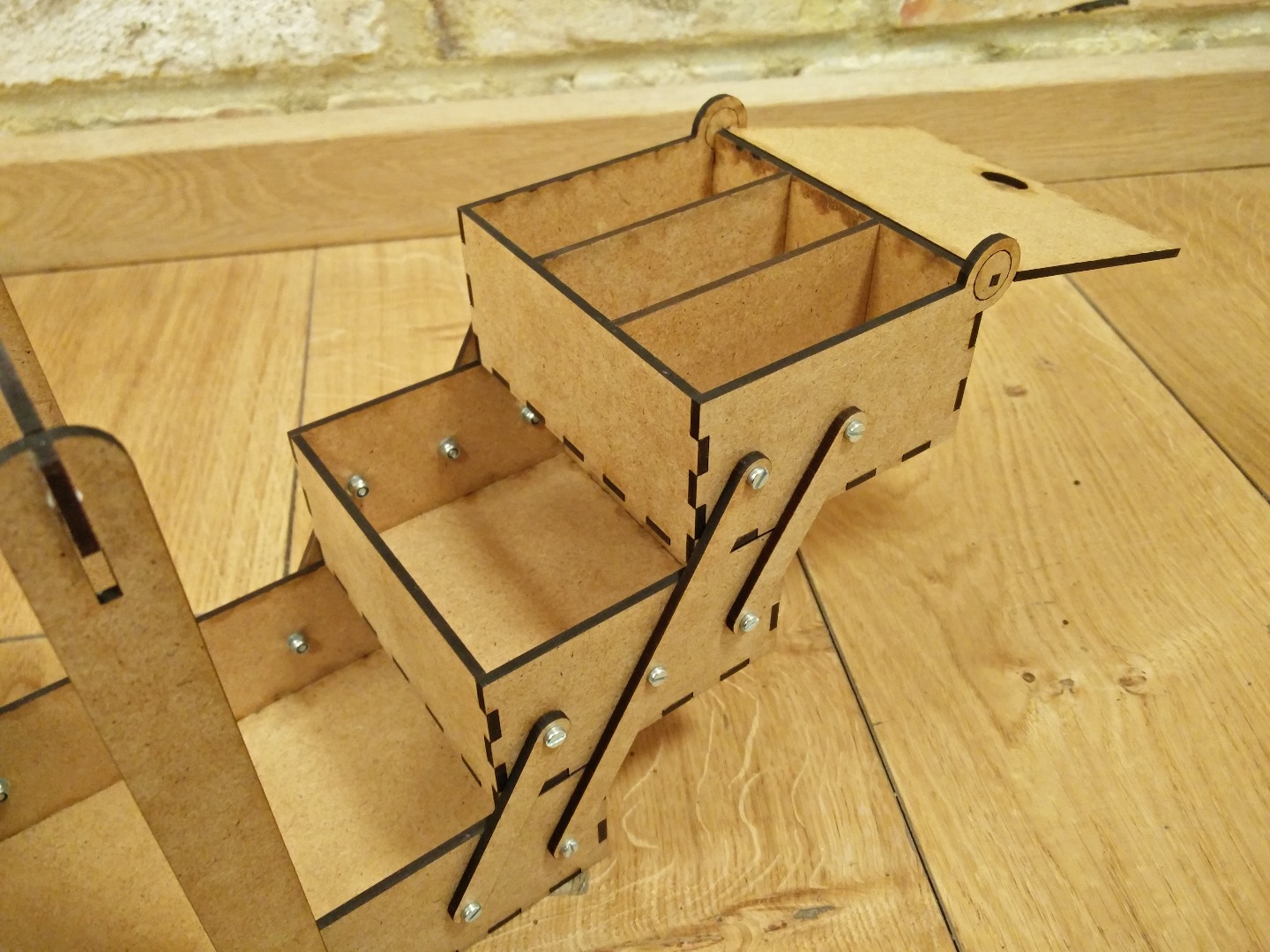 Laser Cut Pivoting Box : 10 Steps (with Pictures) - Instructables
