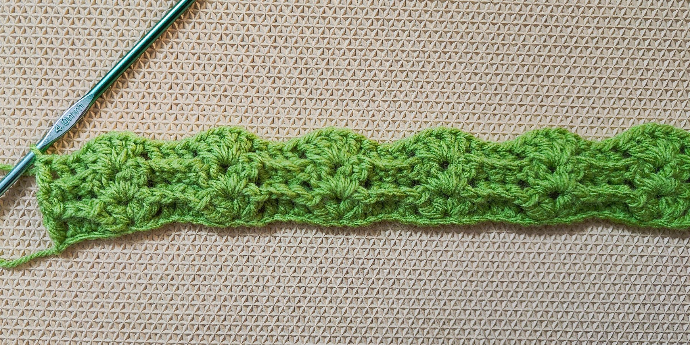 Super Easy Crochet Texture Blanket Wave Pattern : 6 Steps (with ...