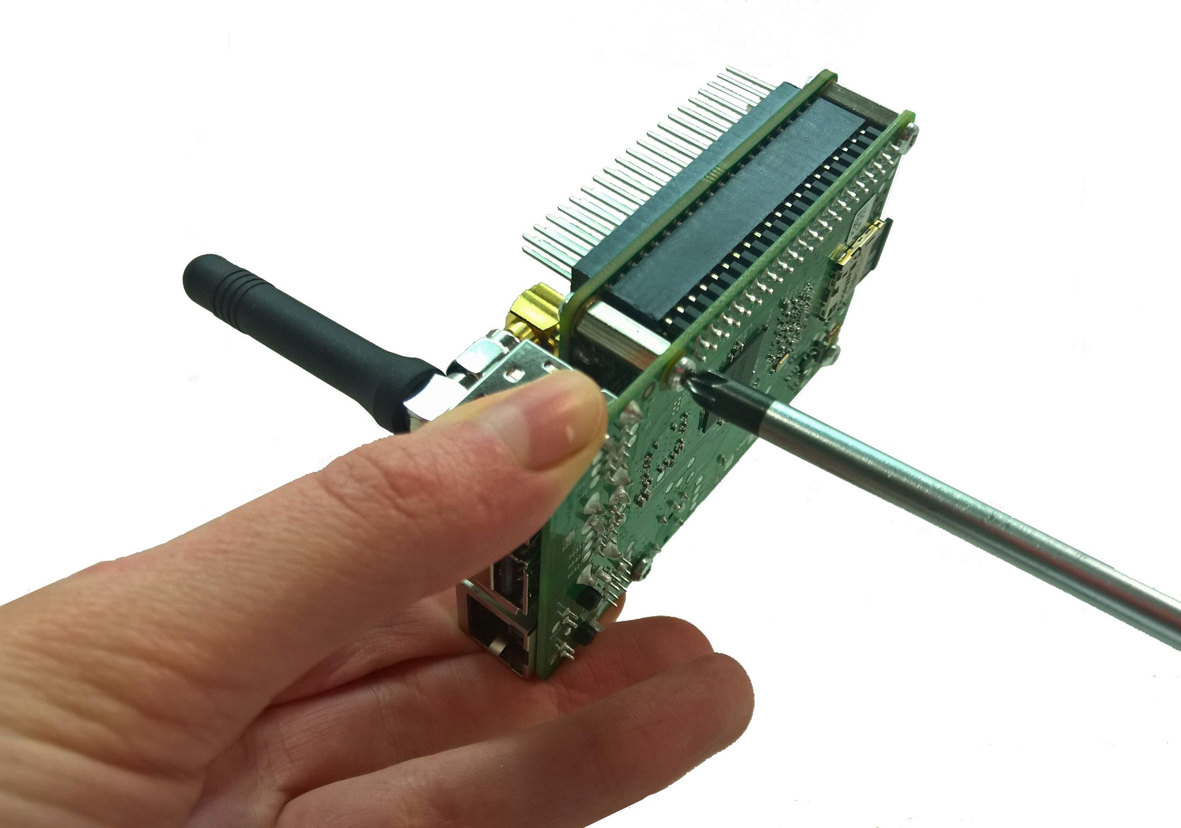 Add 3G to the Raspberry Pi: PiloT Assembly : 9 Steps - Instructables