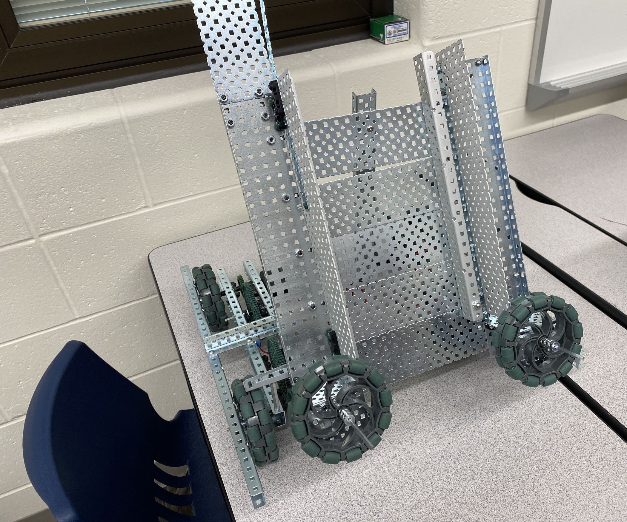 VEX Tower Takeover Competition Robot : 8 Steps - Instructables