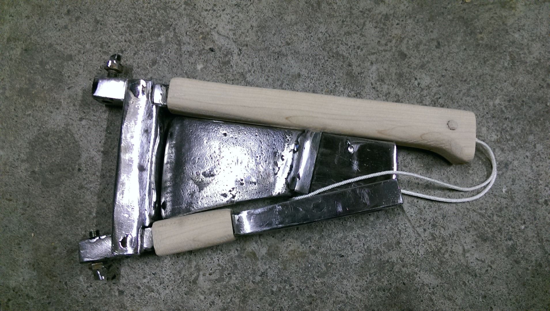 Foldable Ax : 10 Steps (with Pictures) - Instructables