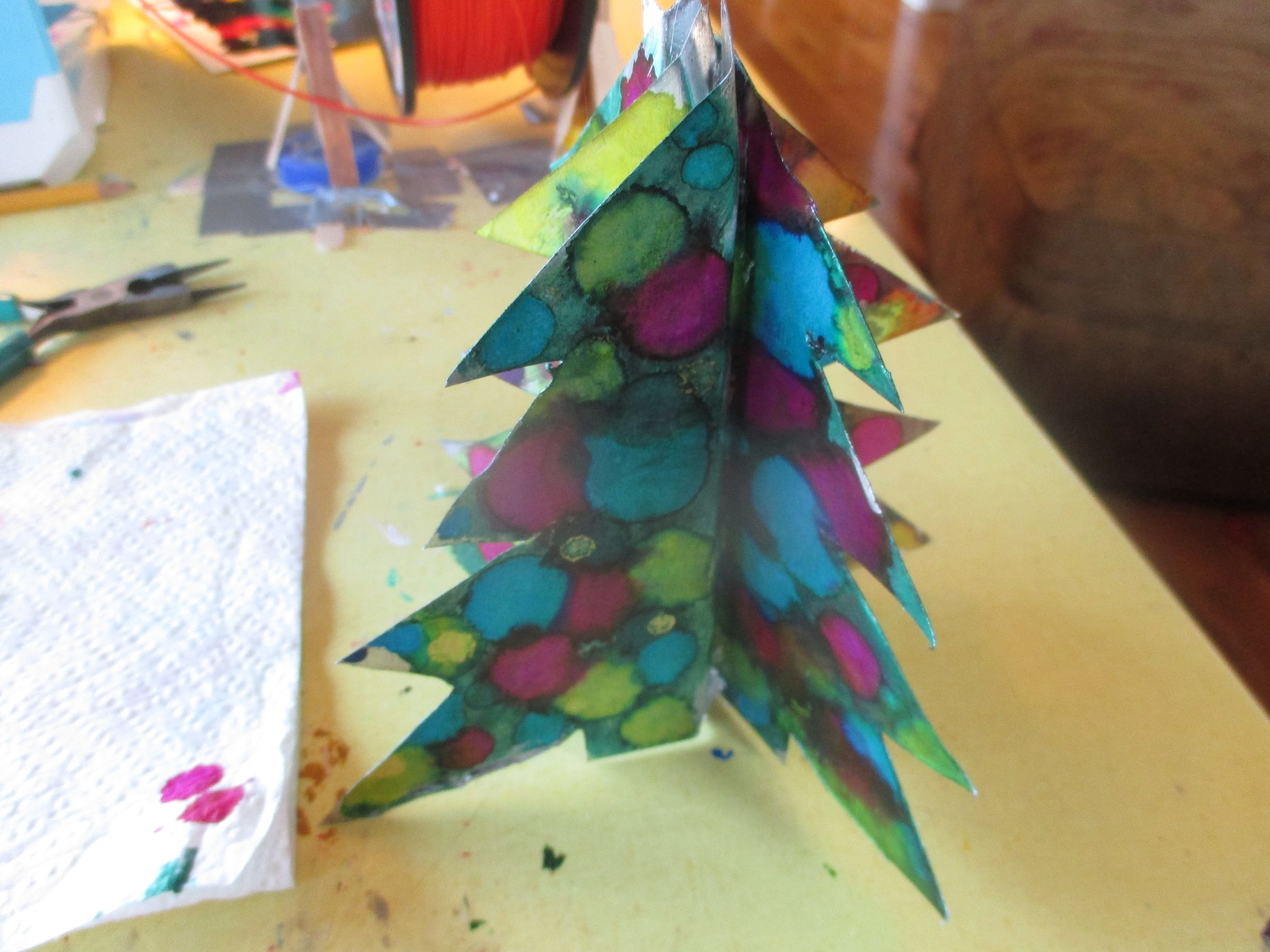 An Absolute Beginners Alcohol Ink Tutorial : 8 Steps (with Pictures ...