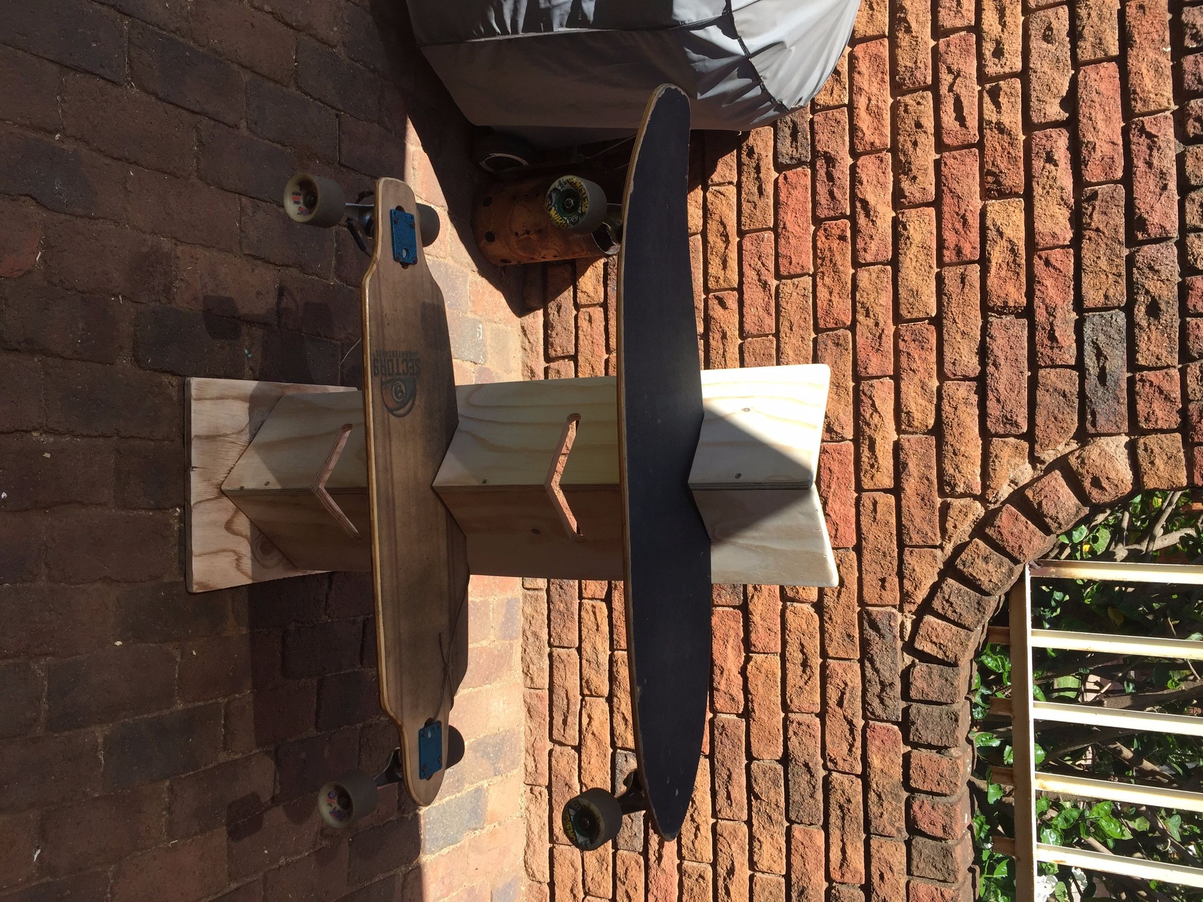 Longboard/Skateboard Rack : 7 Steps (with Pictures) - Instructables