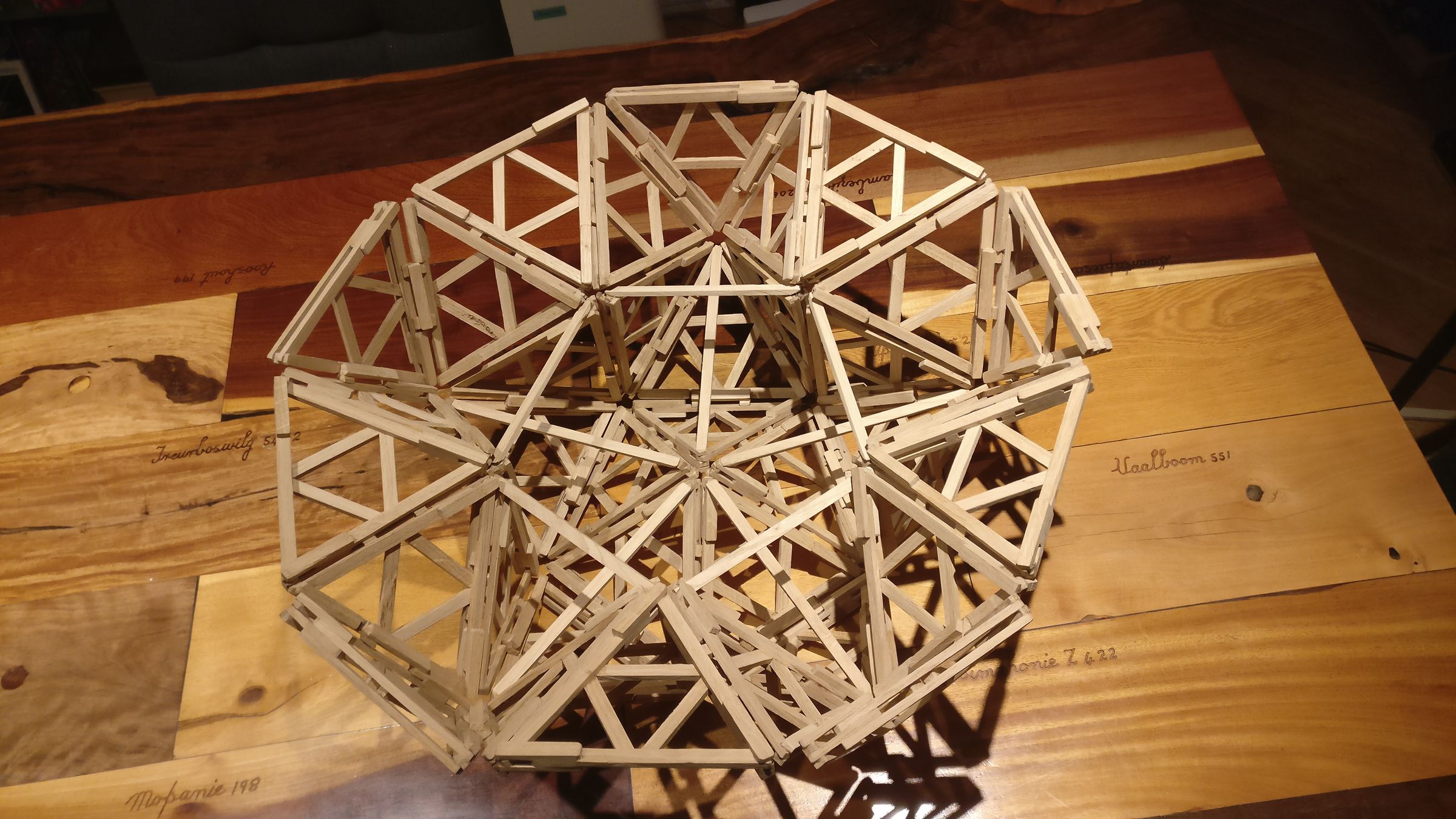Pentagon Lamp : 11 Steps (with Pictures) - Instructables