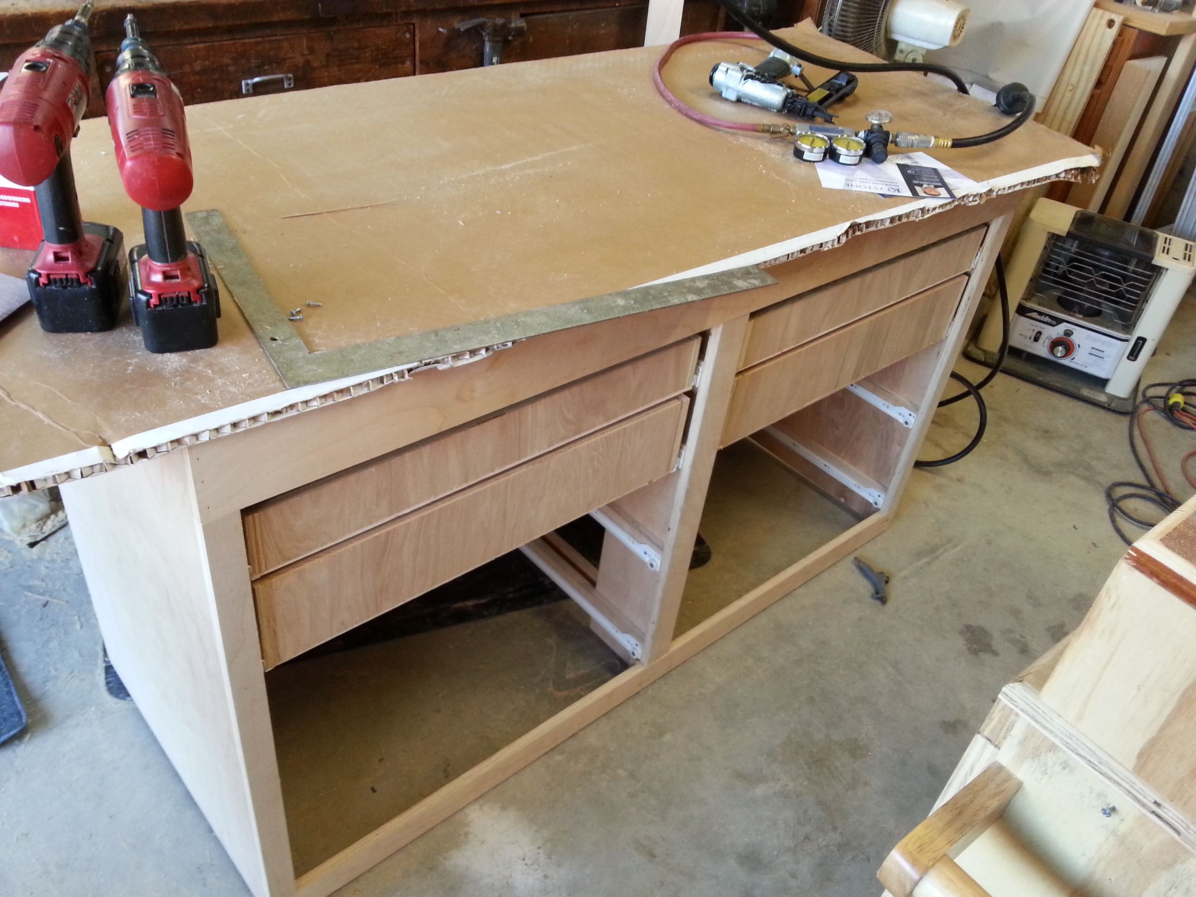 Workbench With Drawers in 5 Days : 5 Steps (with Pictures) - Instructables